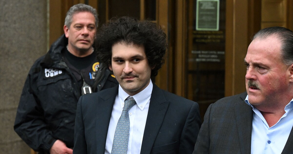 Crypto-ondernemer Bankman-Fried veroordeeld tot 25 jaar celstraf wegens wegsluizen tegoeden ...