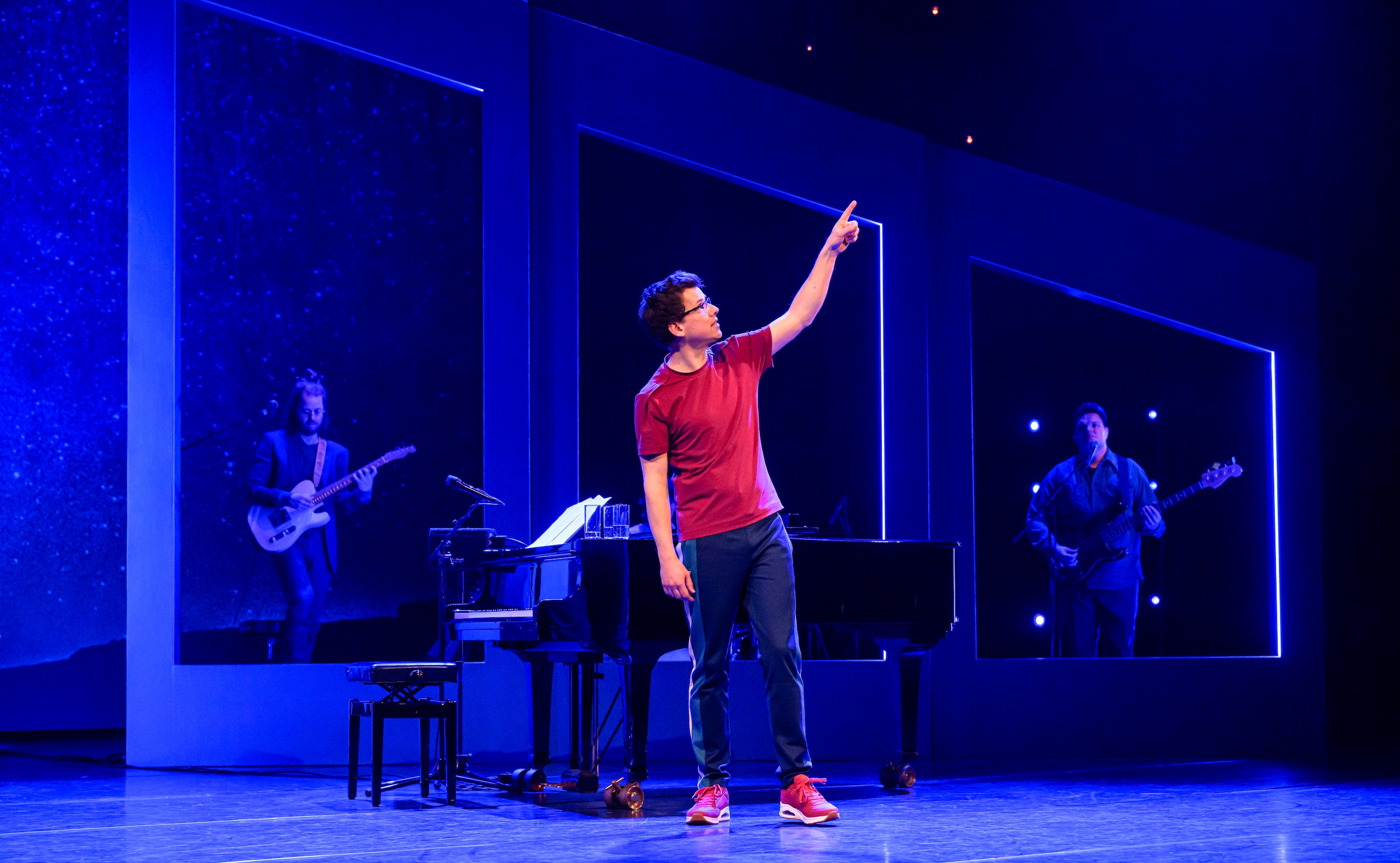 ‘Ja, leuk’ is een goede voorstelling van Pieter Derks, maar dit keer ...