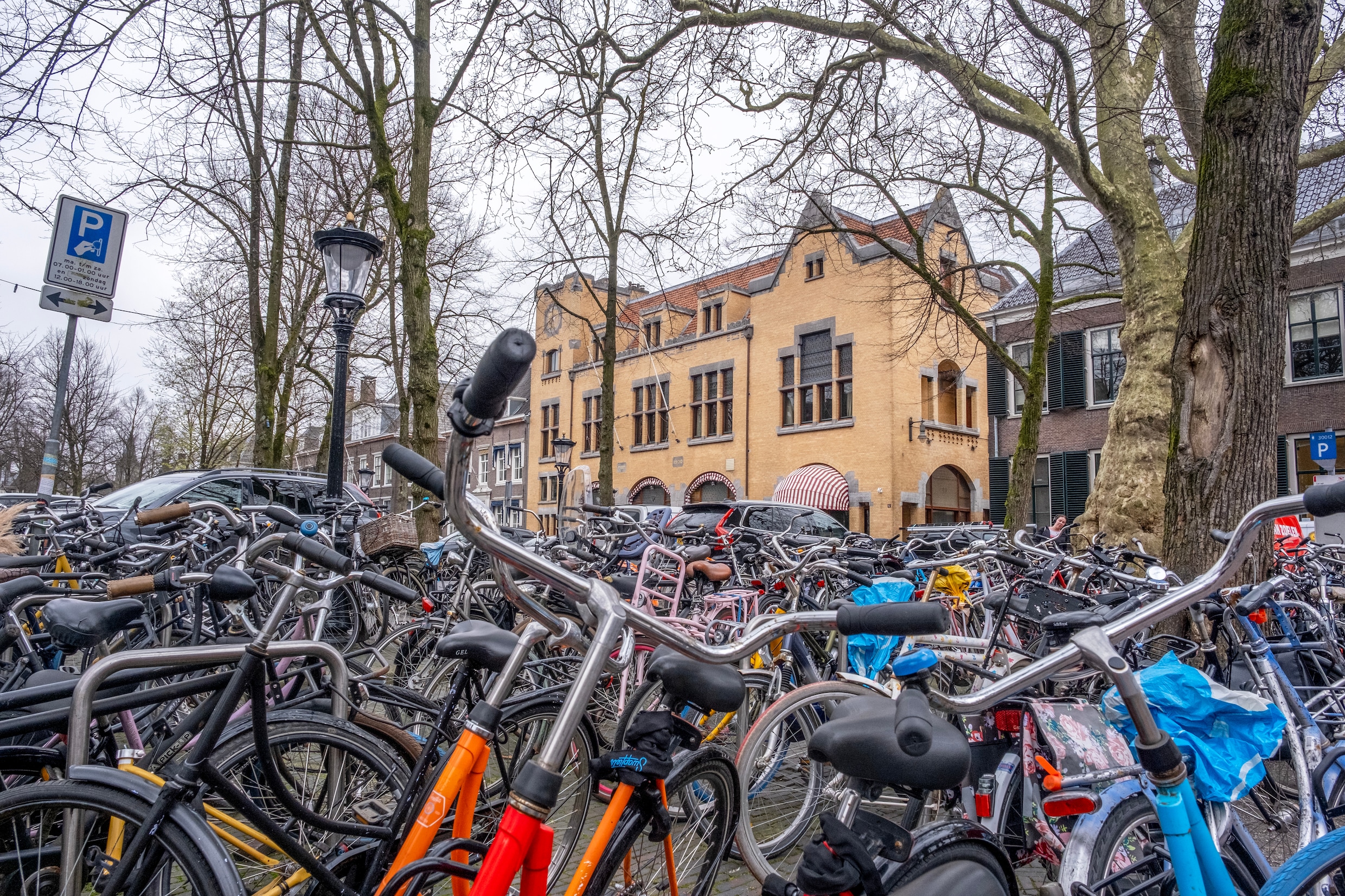 Utrechtsch Studenten Corps raakt subsidies kwijt na uitlekken ...