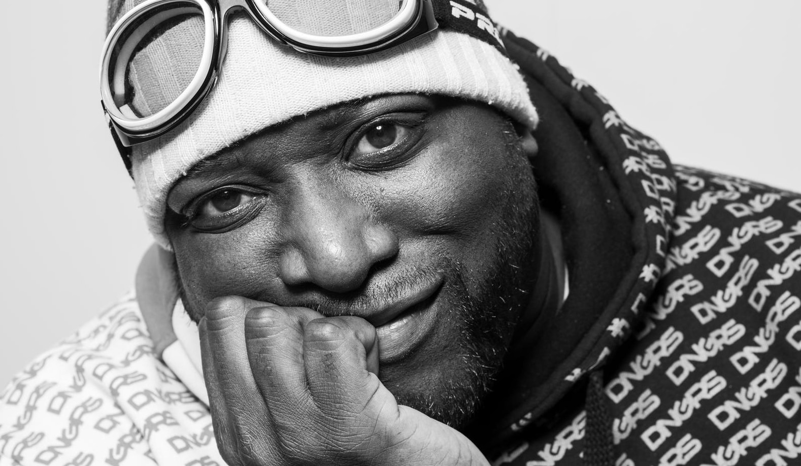 Def Rhymz (1970-2024) was met zijn humoristische raps een van de ...