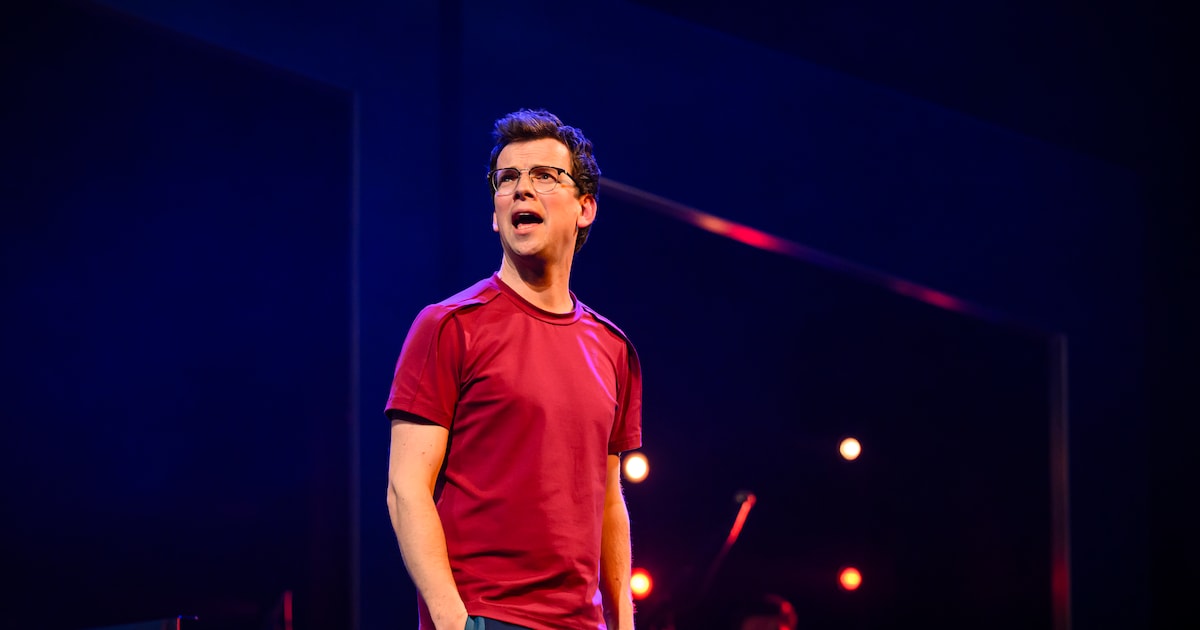 Cabaretier Pieter Derks verzorgt de Oudejaarsconference 2024 | de ...