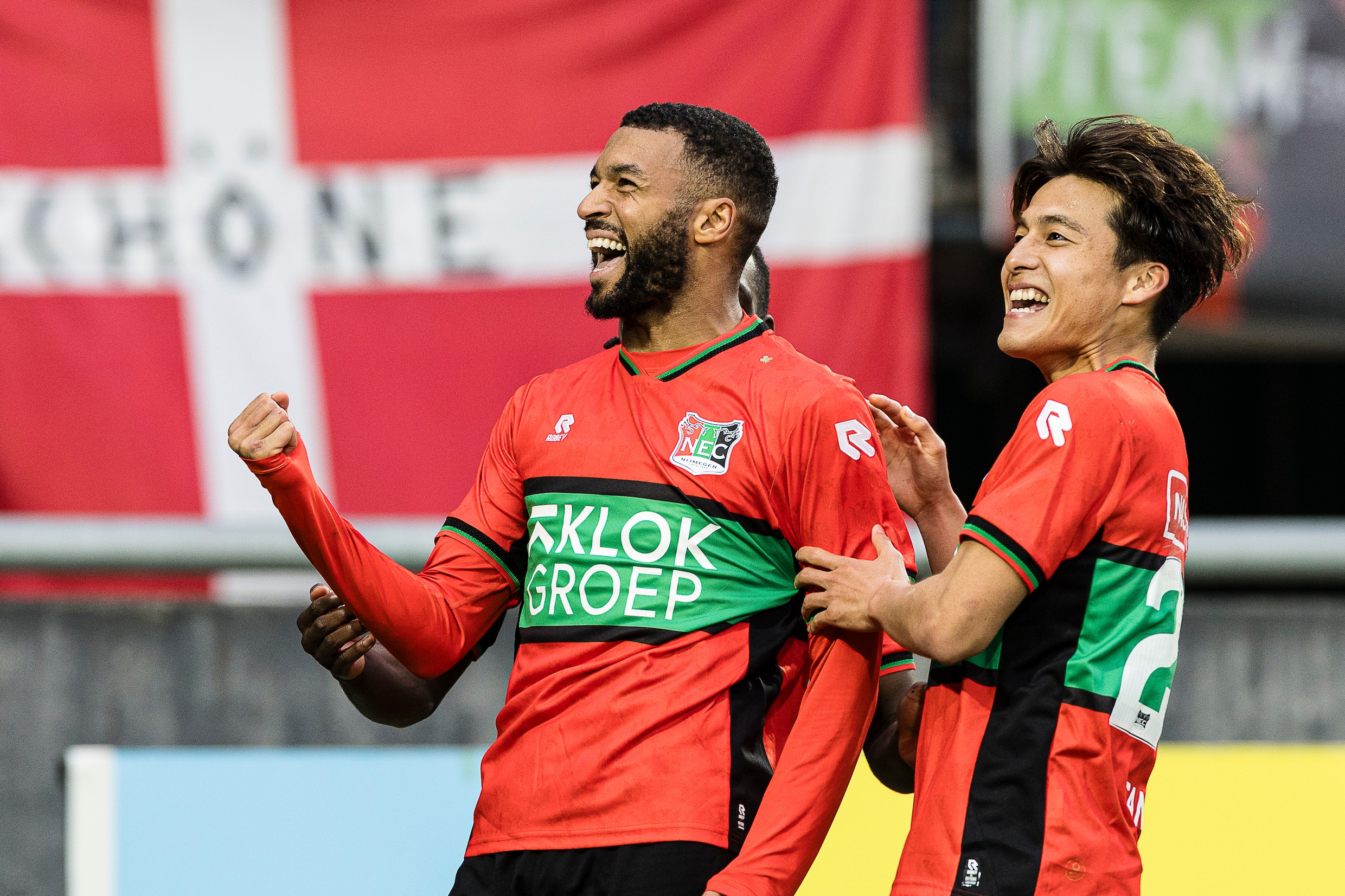 PSV verliest eindelijk weer eens: ontketend NEC wint met 3-1 | de Volkskrant