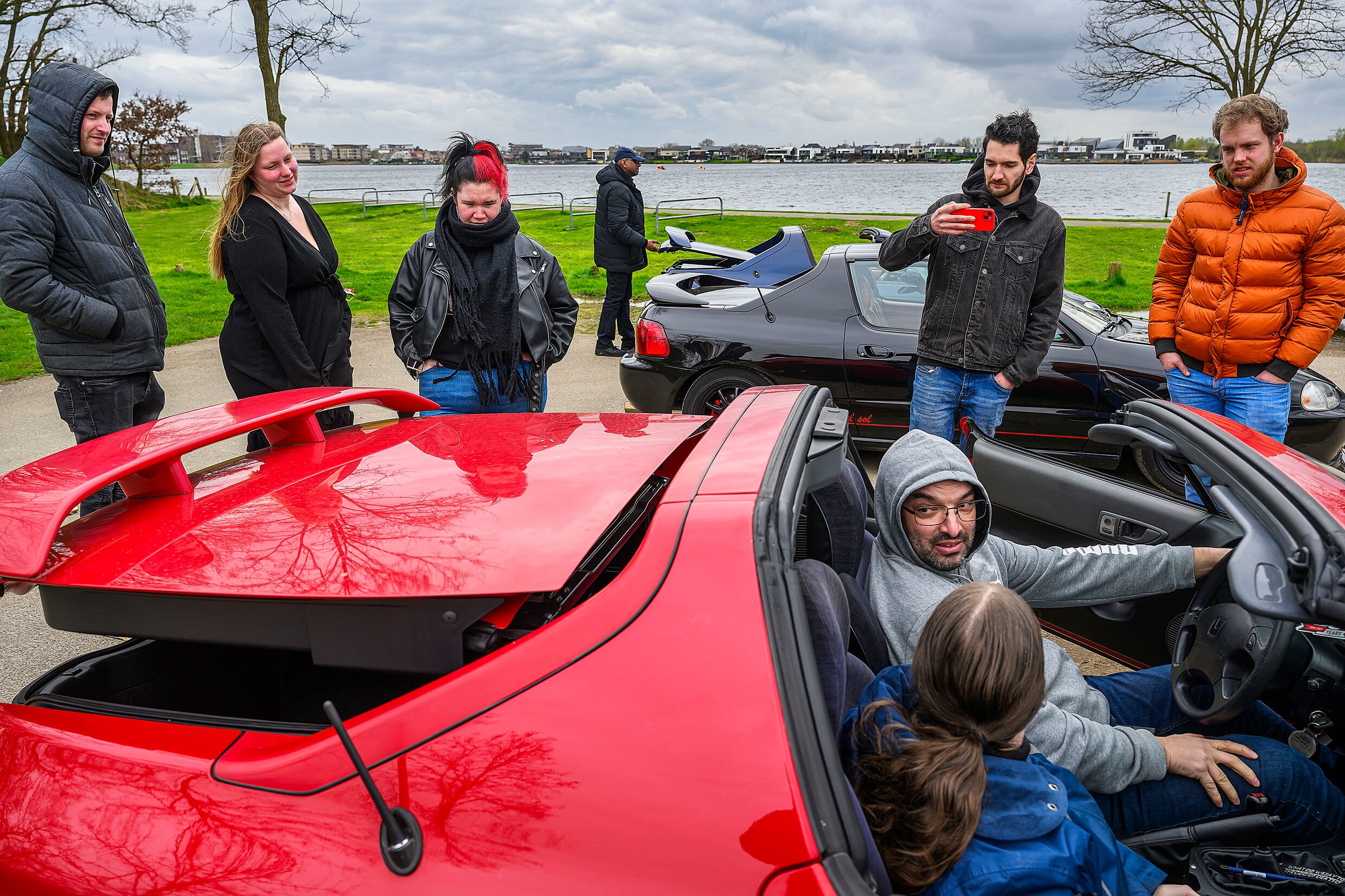 Car meetings: lekker elkaars wagens bewonderen, met af en toe een ...