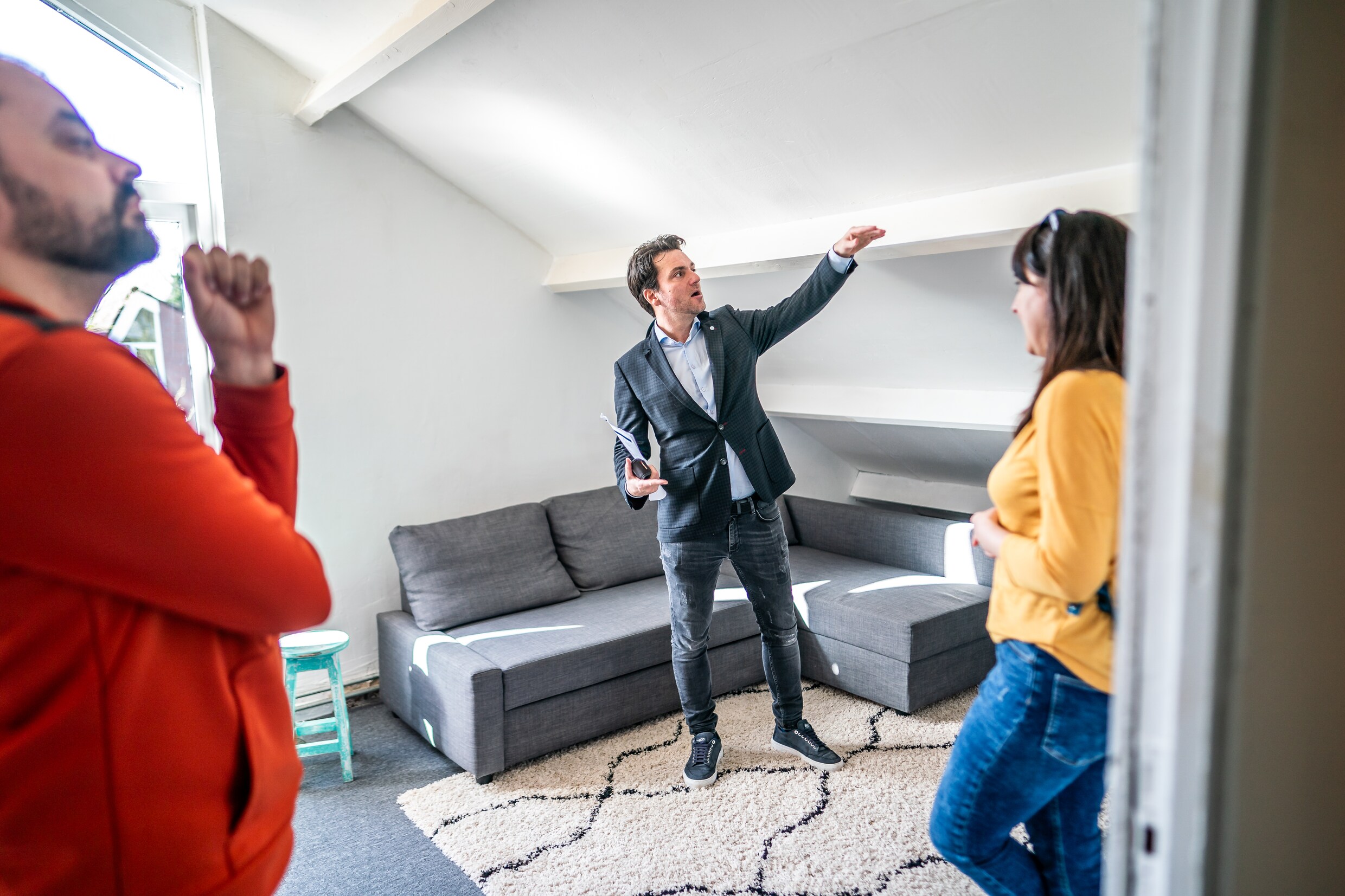 Voor makelaars Freddy en Fred is de voertaal nu Engels. ‘Expats vinden ...