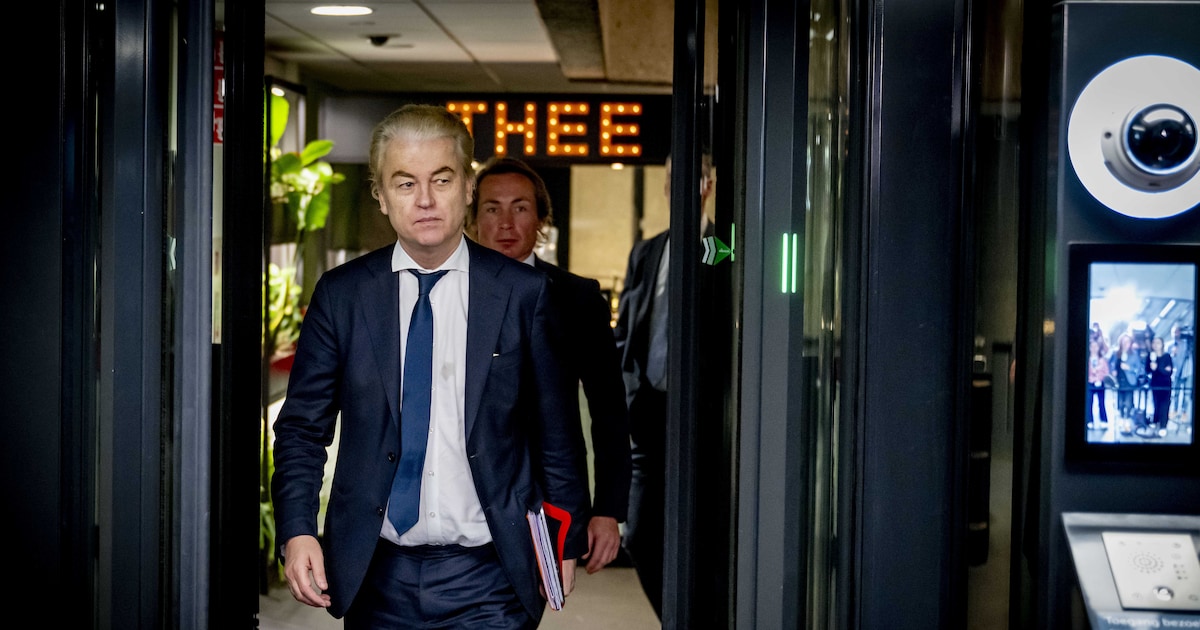 Wilders verhoogt de druk op formatie met weglopen: ‘Klaar met concessies’ | de Volkskrant