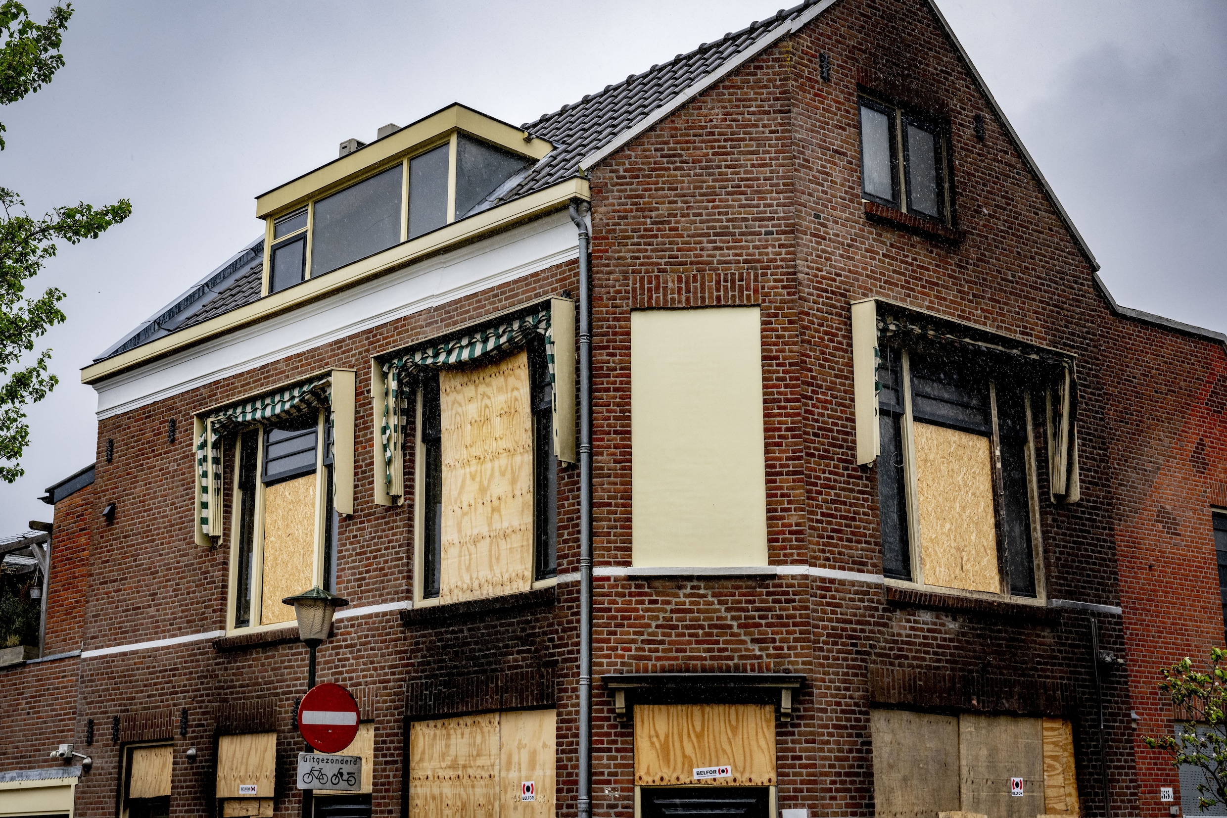 De officier van justitie die de explosiegolf te lijf moet: ‘Er is ...