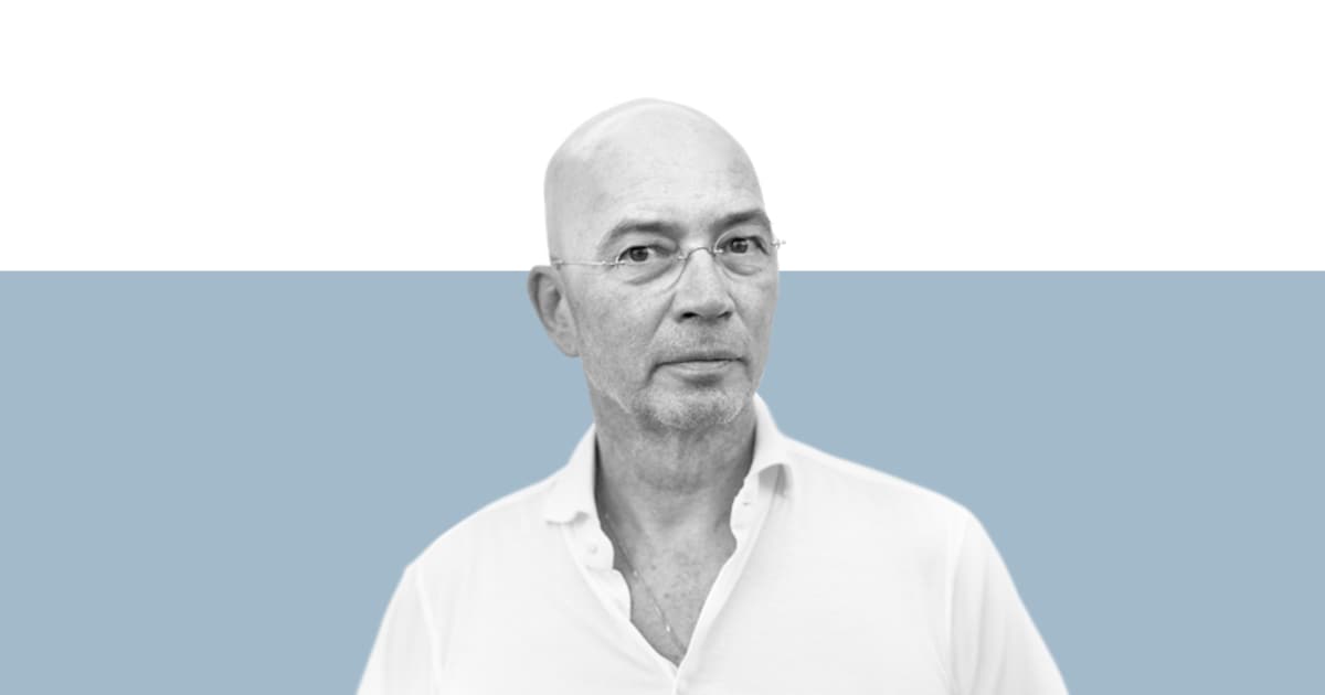 Het is ‘Dilan in Wonderland’: een eindeloze val in het luchtledige | de ...