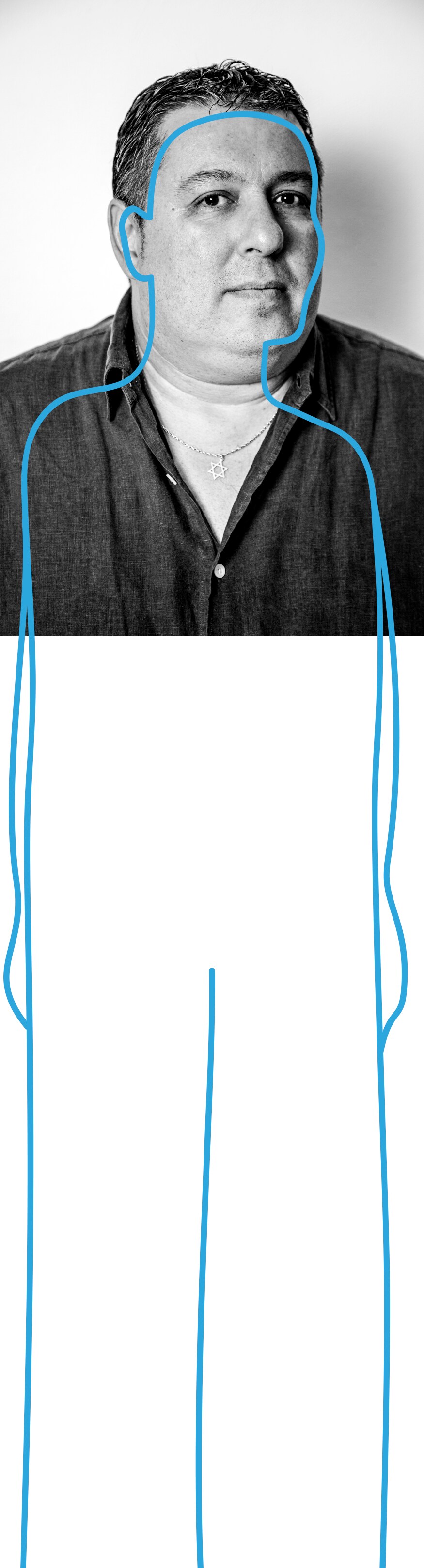 Bij elke ruimte die ik betreed, voel ik nog steeds de ogen van de ...