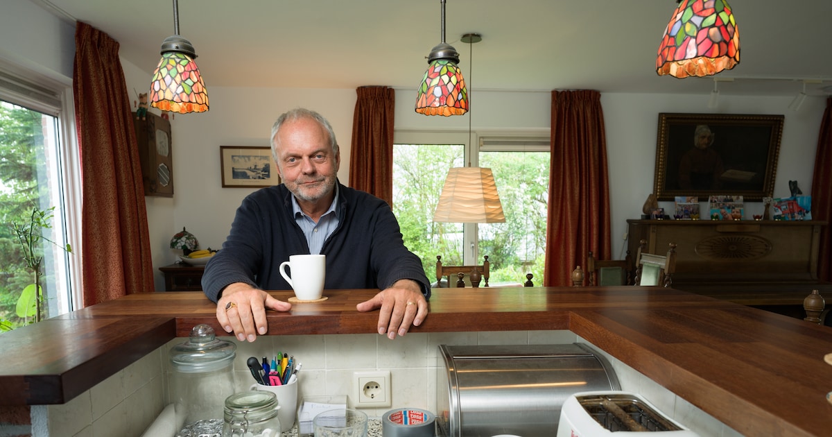 Tijdens een concert begon de keel van Bob van der Houven onbedaarlijk ...