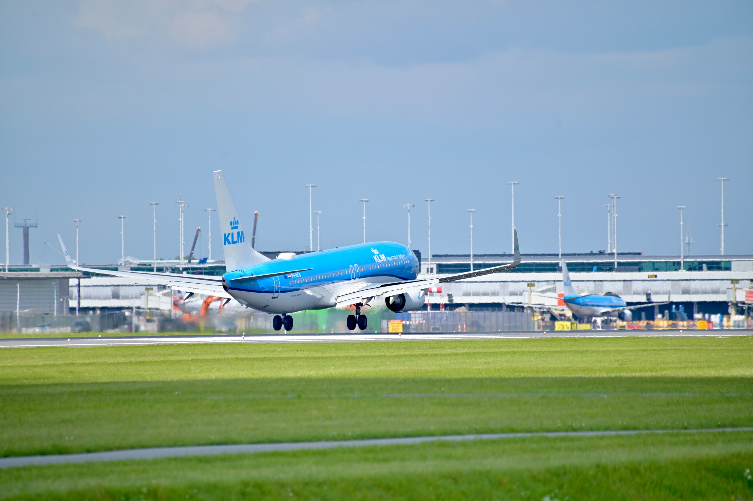 Na recordwinst 2023 volgt slechtste kwartaal in twee jaar voor Air ...