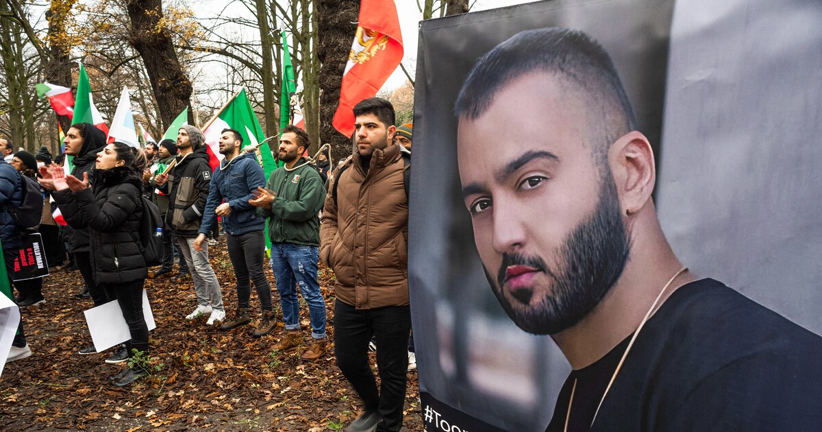 Iraanse rapper Toomaj Salehi ter dood veroordeeld voor steun aan ...