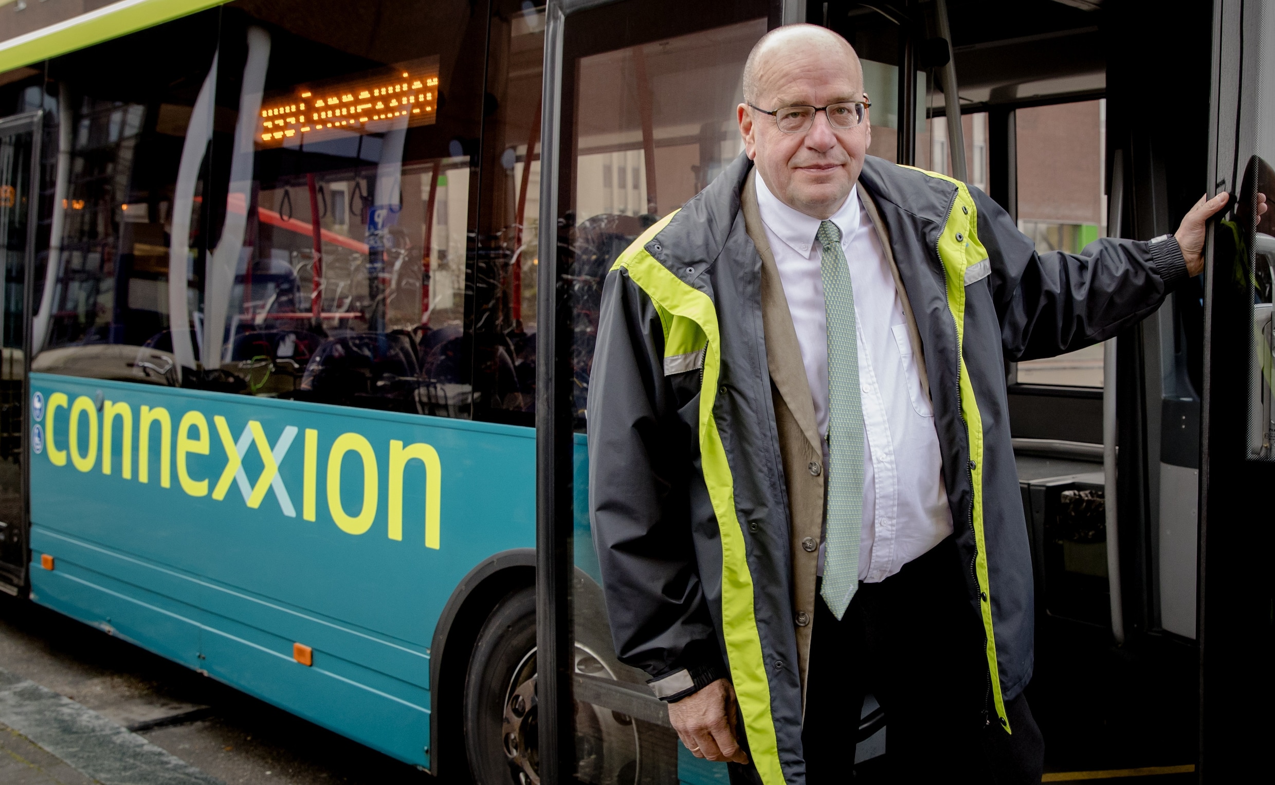 De Speld: Connexxion niet blij met mogelijk premierschap werknemer Fred ...