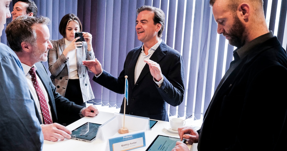 Glansrijk doorstaan de Europese lijsttrekkers de StemWijzer, nu is het aan de kiezers | de ...