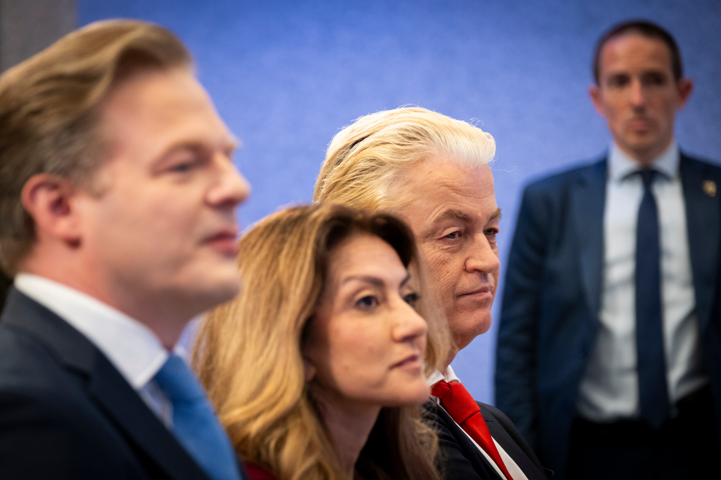 Wilders sleept zijn coalitiepartners mee in een slechte soap en zet zo ...