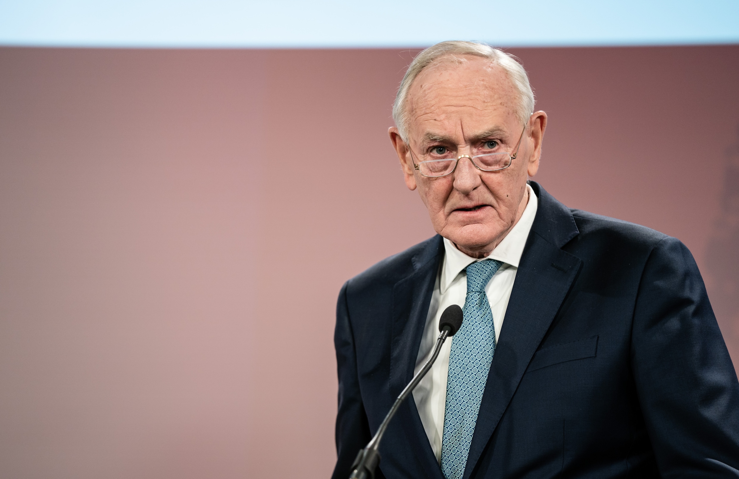 Steeds meer twijfels over Plasterk als premier, Remkes: ‘buitengewoon ...