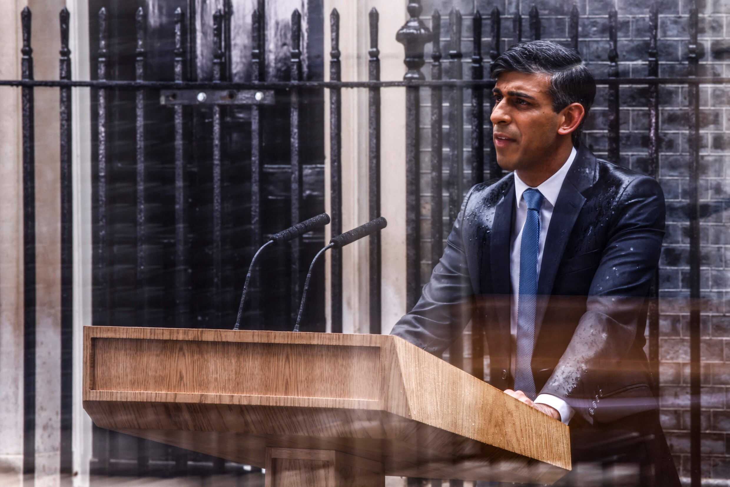 ‘Heel het Verenigd Koninkrijk vraagt zich af wat Sunak bezielt door vervroegd verkiezingen uit ...