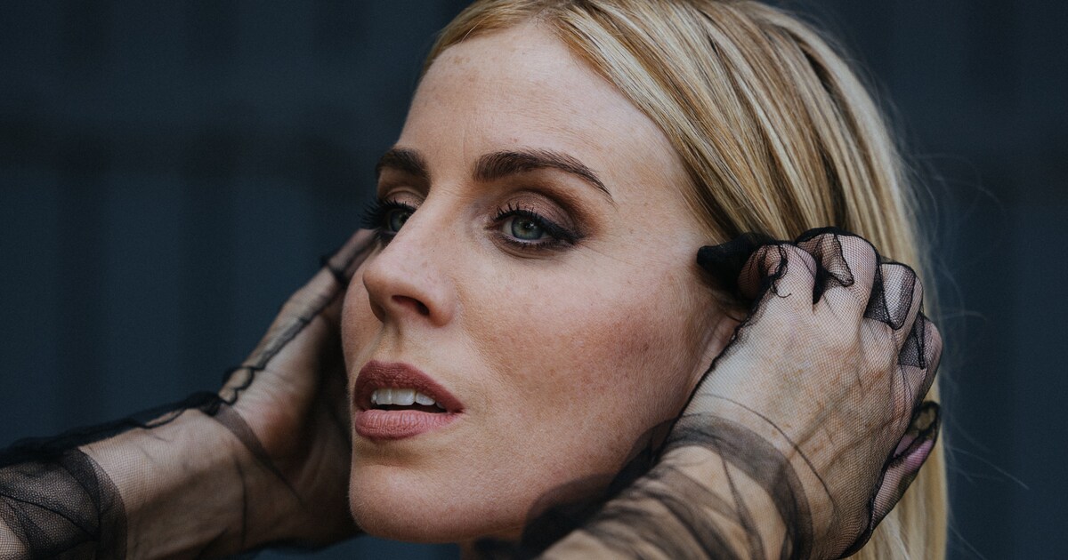 Zangeres Elske DeWall doet examen Fries: ‘Pas ­nadat ik het hardop had ...