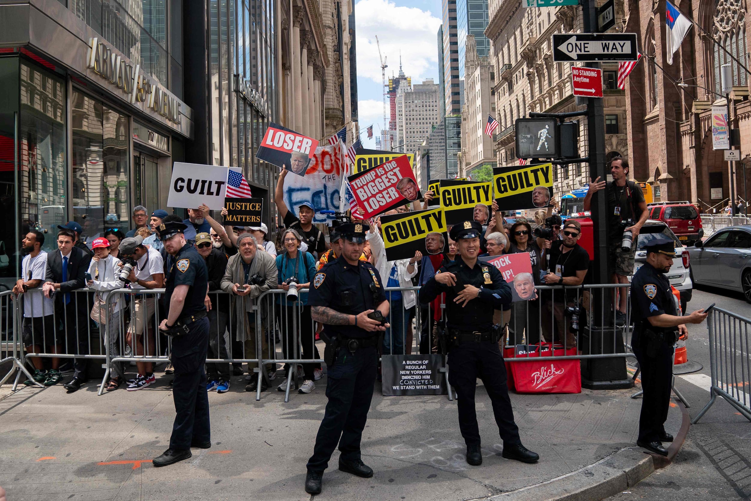 Trump-aanhangers zijn niet onder de indruk van zijn veroordeling: ‘Dit ...