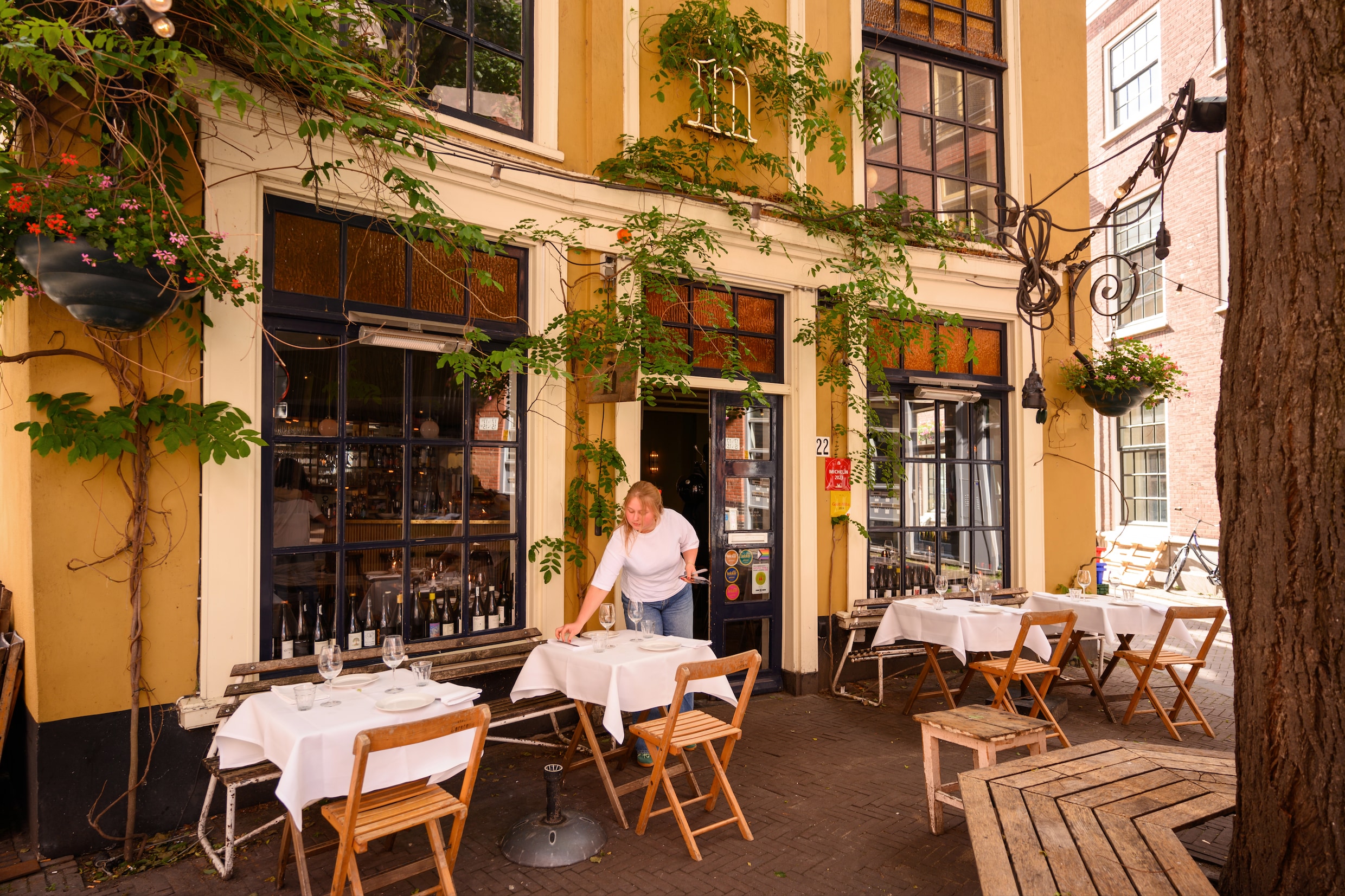 Het Spaansige ñ in Den Haag is eigengereid en fijn, en het terrasje ...