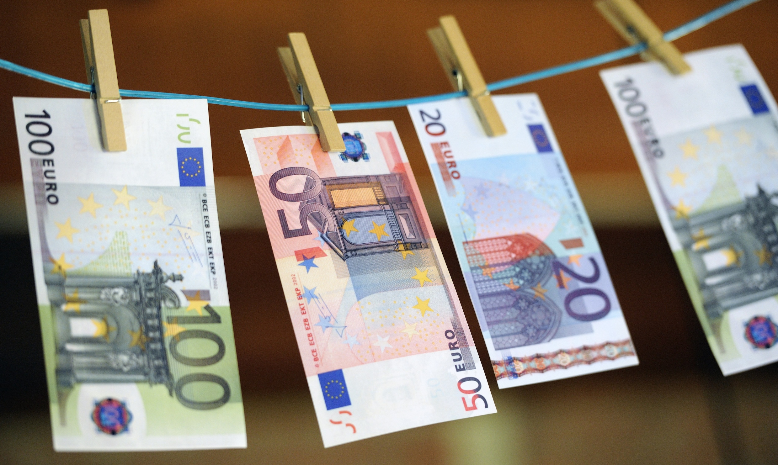 DNB hoeft 6.500 euro aan ‘per ongeluk in de oven’ beschadigde ...