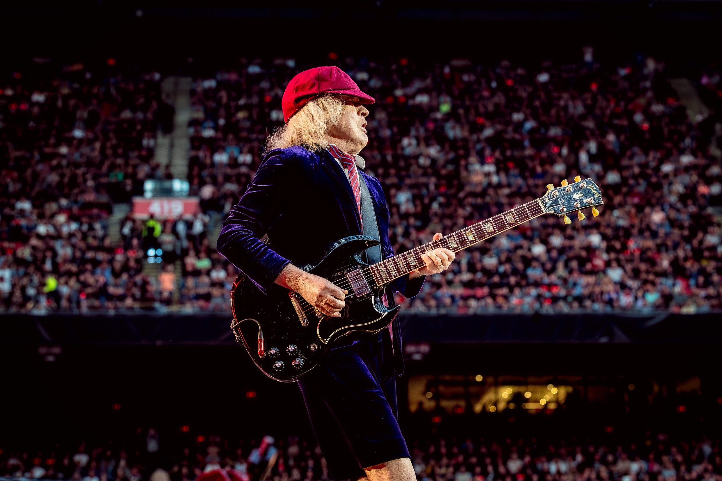 Het hardrocktreintje van AC/DC komt steeds stomend op gang en mist nooit een wissel ★★★★☆ | de ...