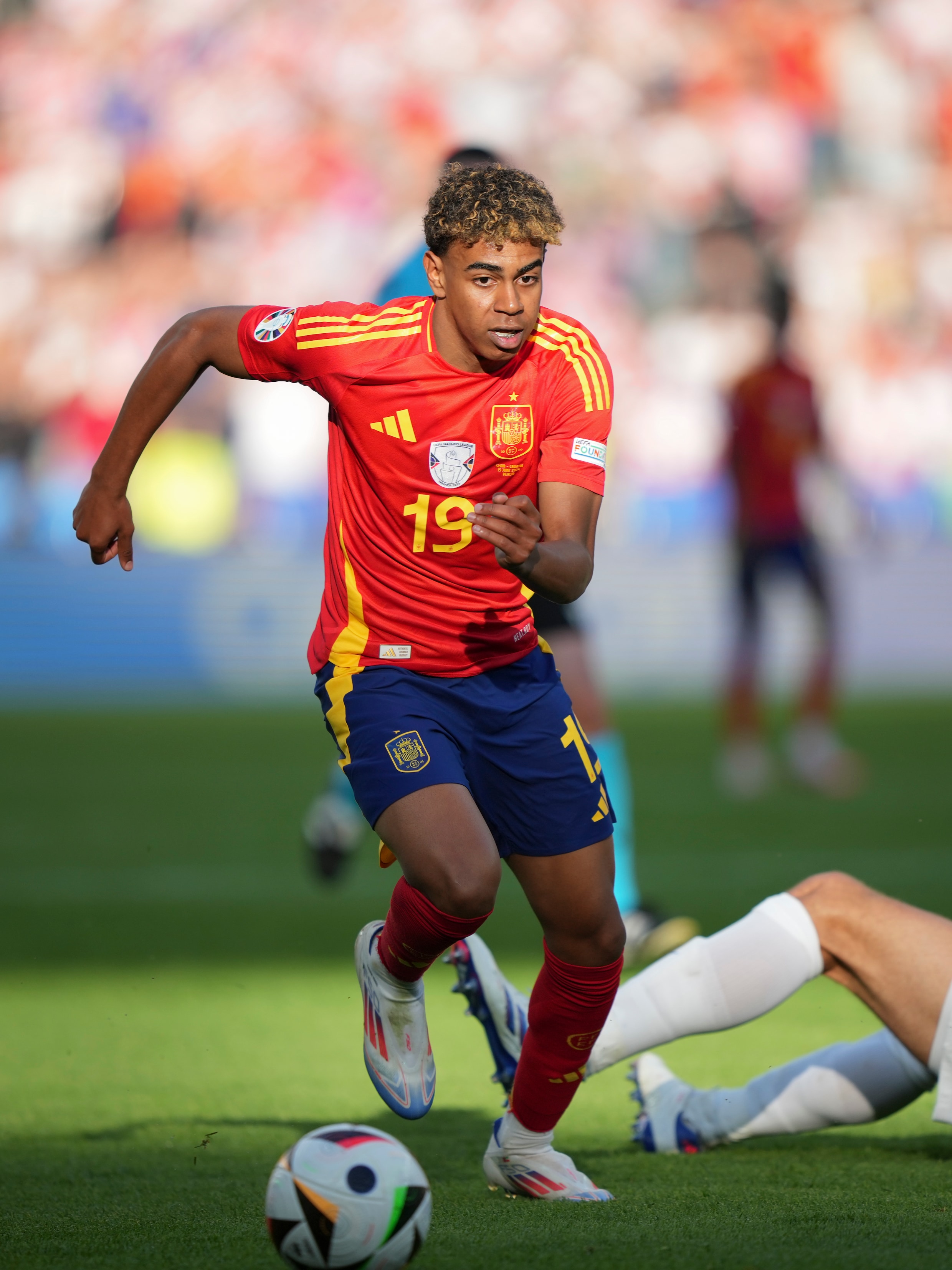 ‘Mini Messi’ Yamal: jongste speler aller tijden op een EK heeft zijn ...