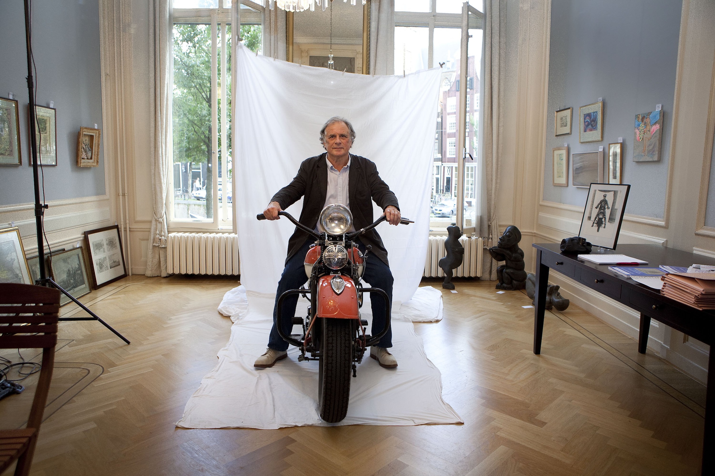 Schrijver en kunstenaar Jan Cremer (84) overleden | de Volkskrant