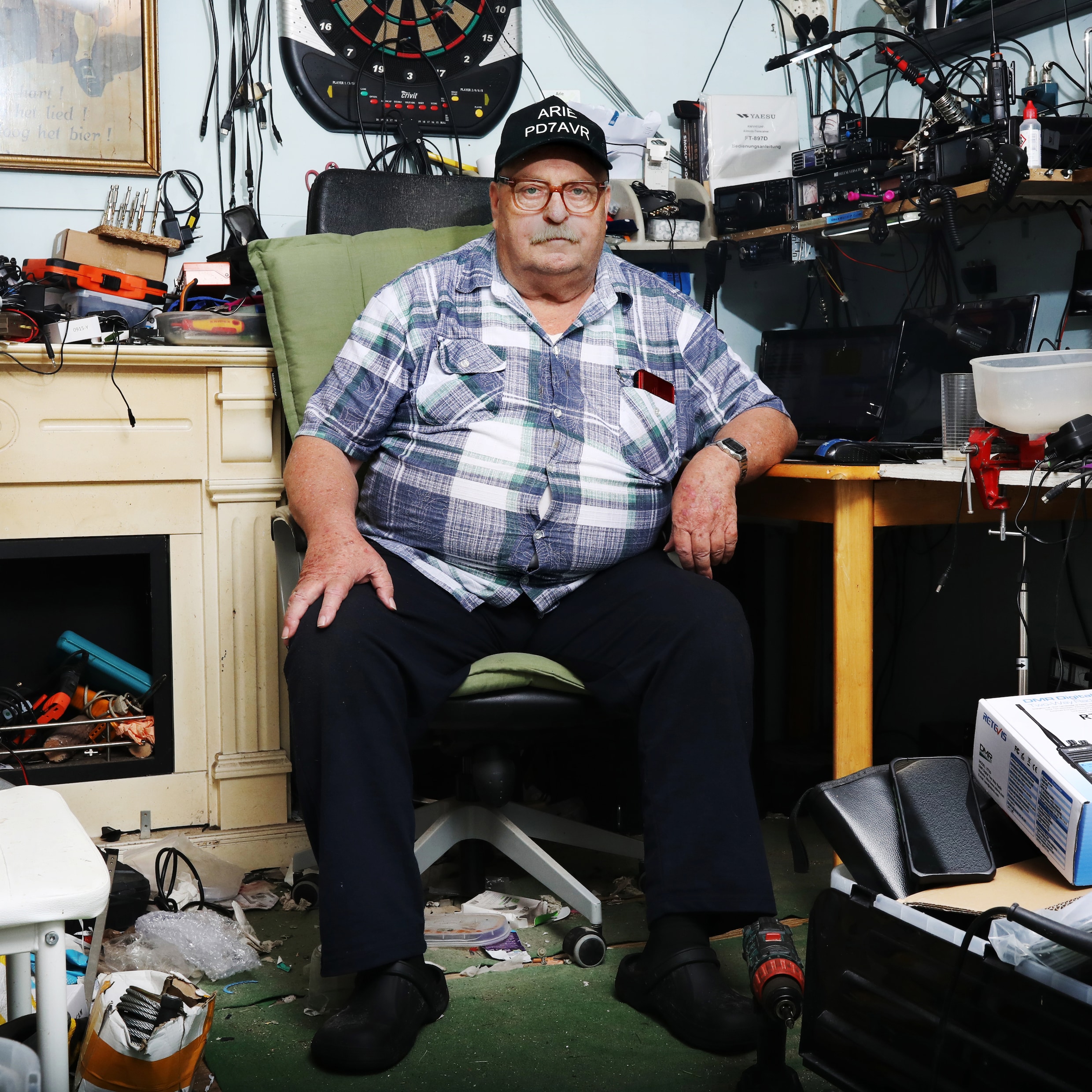 Na zestien keer afzeggen, heeft de fotograaf Arie eindelijk te pakken ...