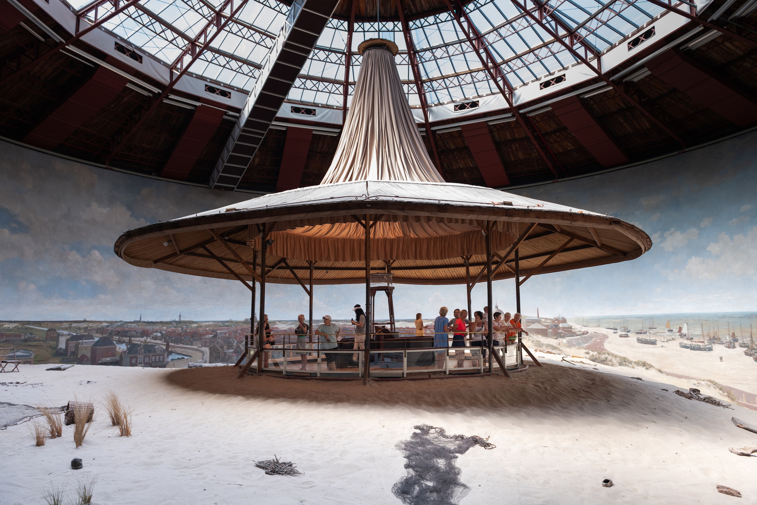 ‘Panorama Mesdag’ wordt schoongemaakt: ‘De eerste weken was ik ...