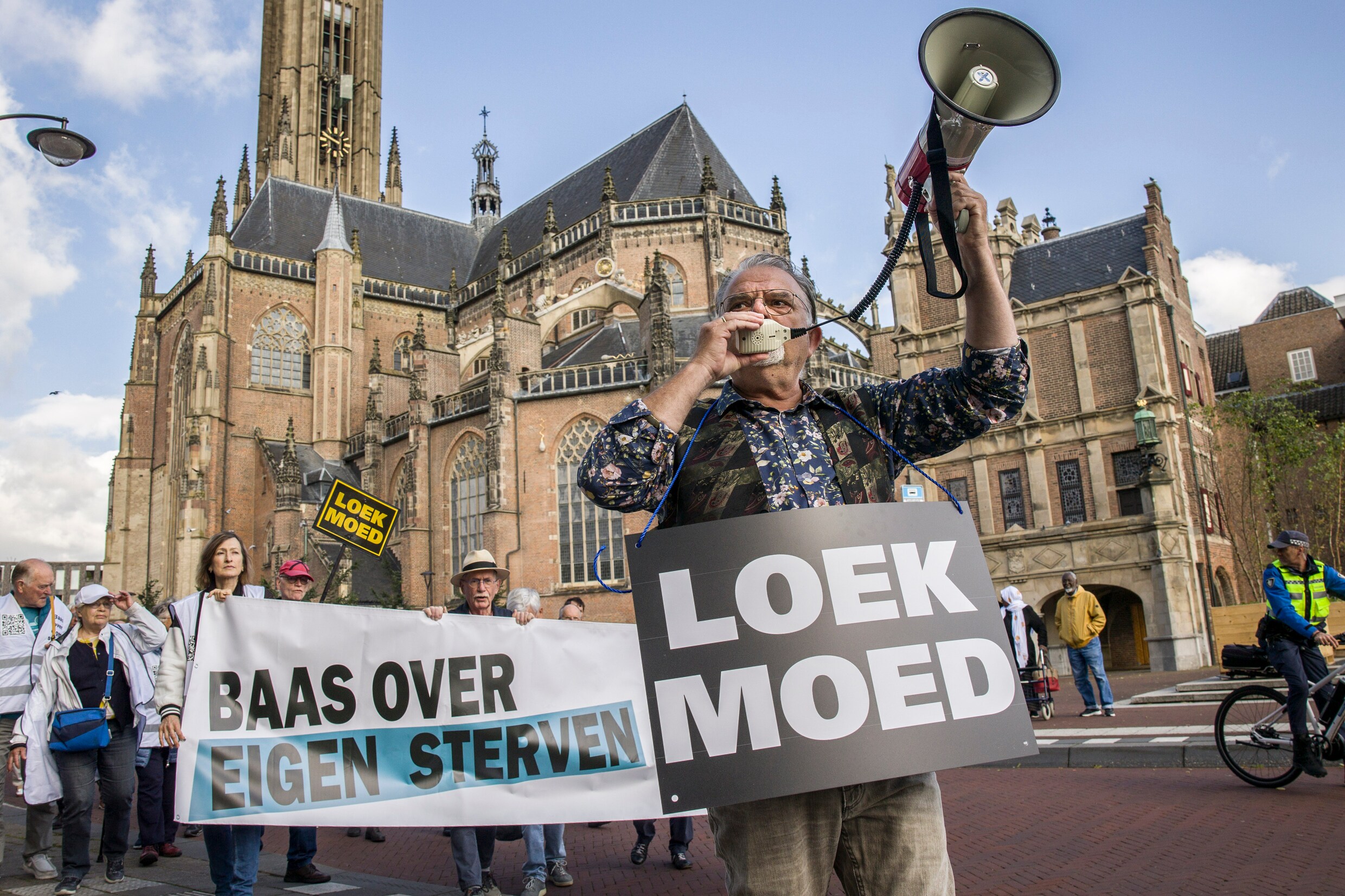 Opinie: Maak eindelijk eens werk van een veilig en legaal ...