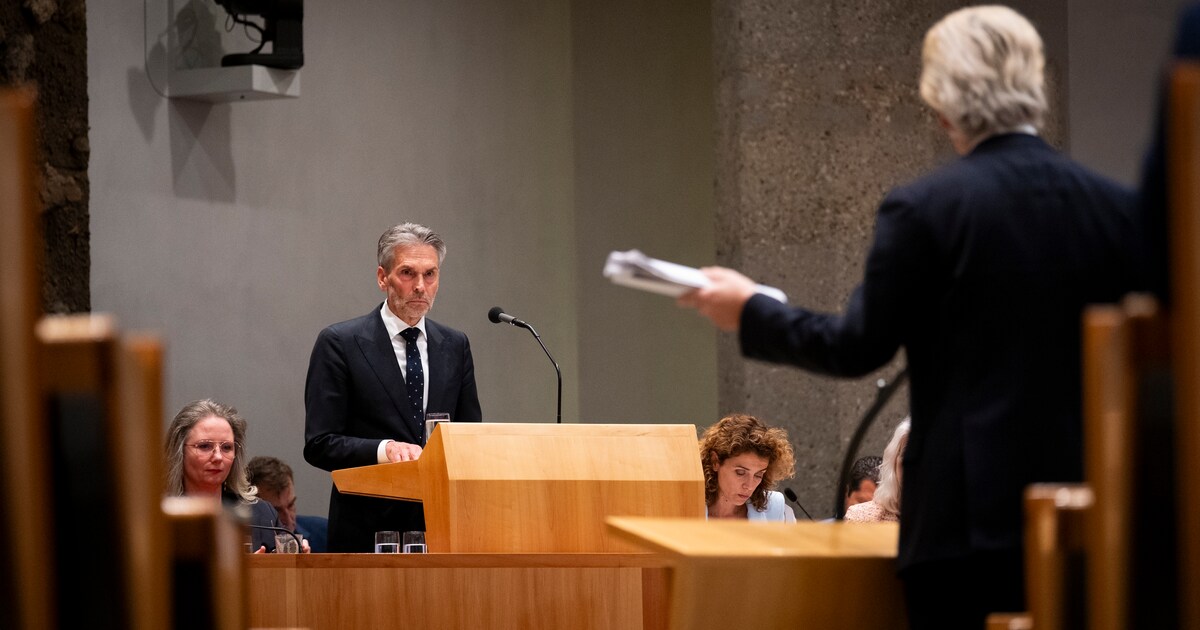 Partijloze premier Schoof staat altijd alleen en kan zich opmaken voor Italiaanse toestanden ...