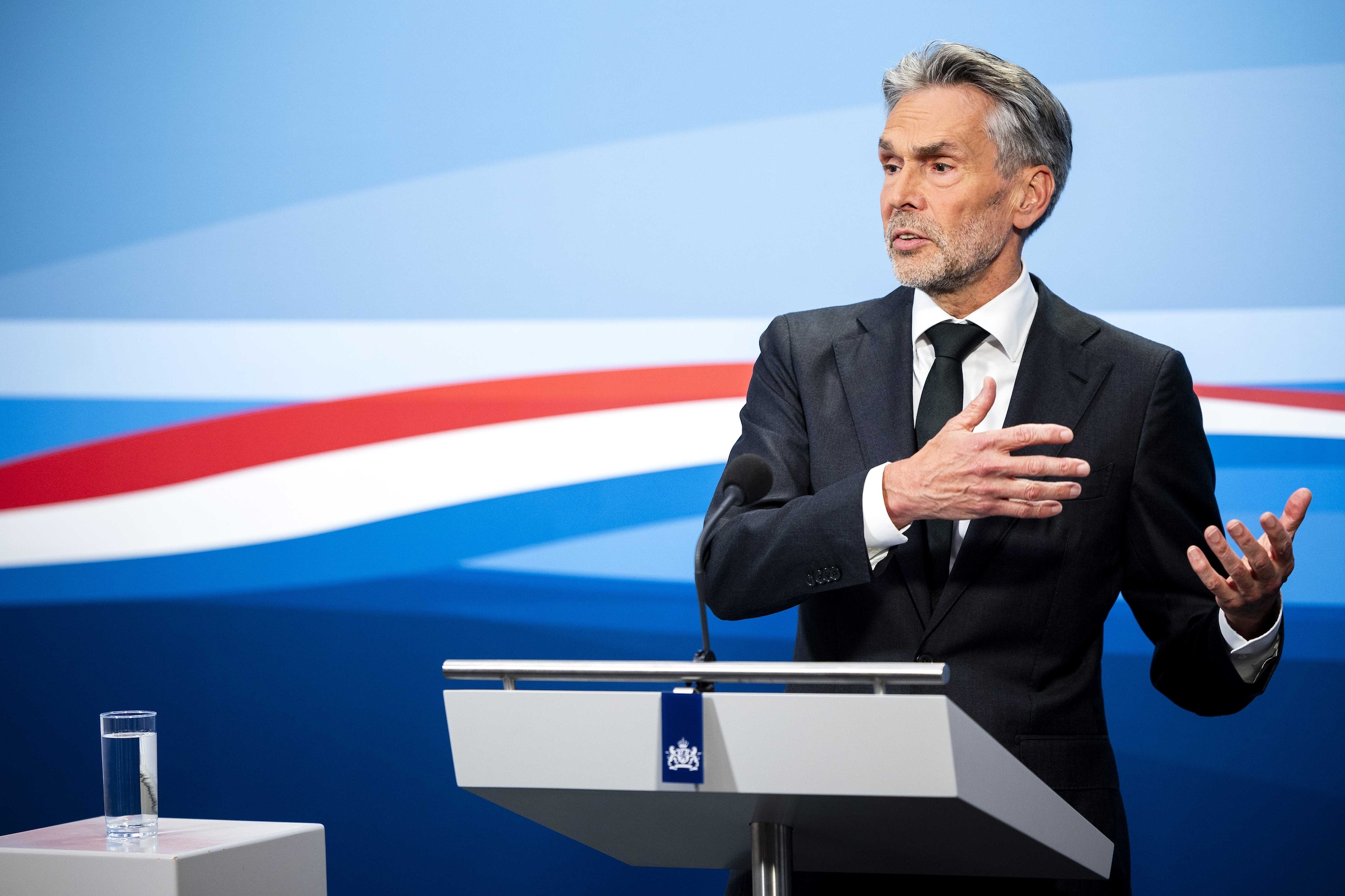 Premier Schoof bijt spits af in Brussel, maar houdt wensenpakket nog ...