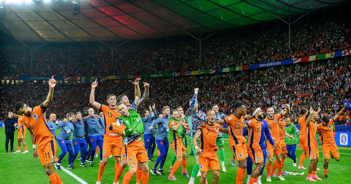 Ommekeer Oranje tegen Turkije laat stadion trillen van Hollands geluk ... Ommekeer Oranje tegen Turkije laat stadion trillen van Hollands geluk ...