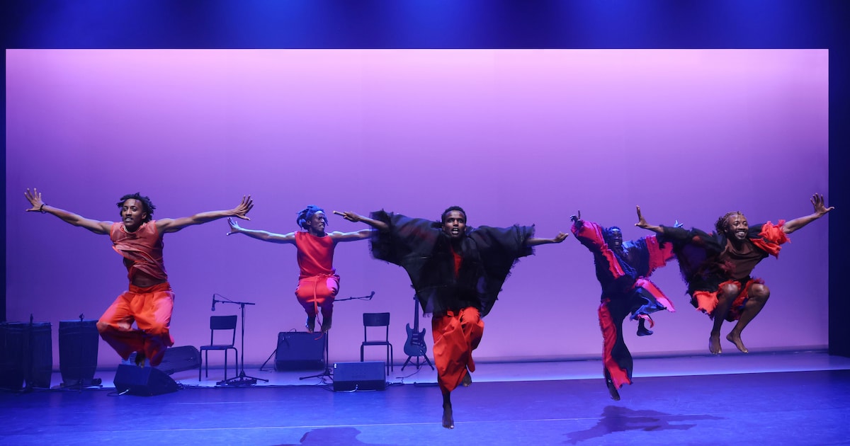 Meeslepende energie in dansvoorstelling ‘Umuko’ van Dorothée Munyaneza ...