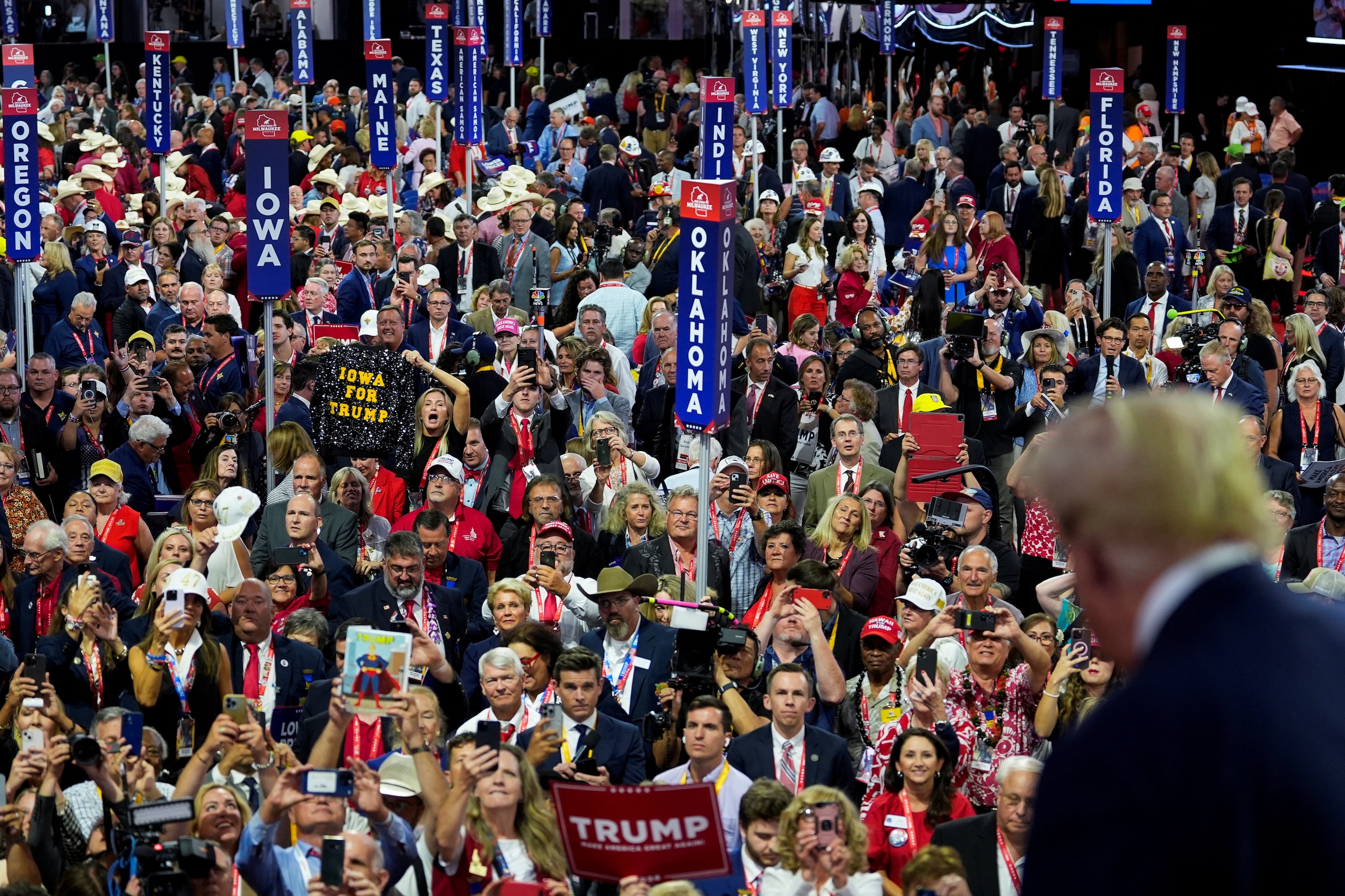 Donald Trump hoopt met J.D. Vance Amerika te heroveren | de Volkskrant
