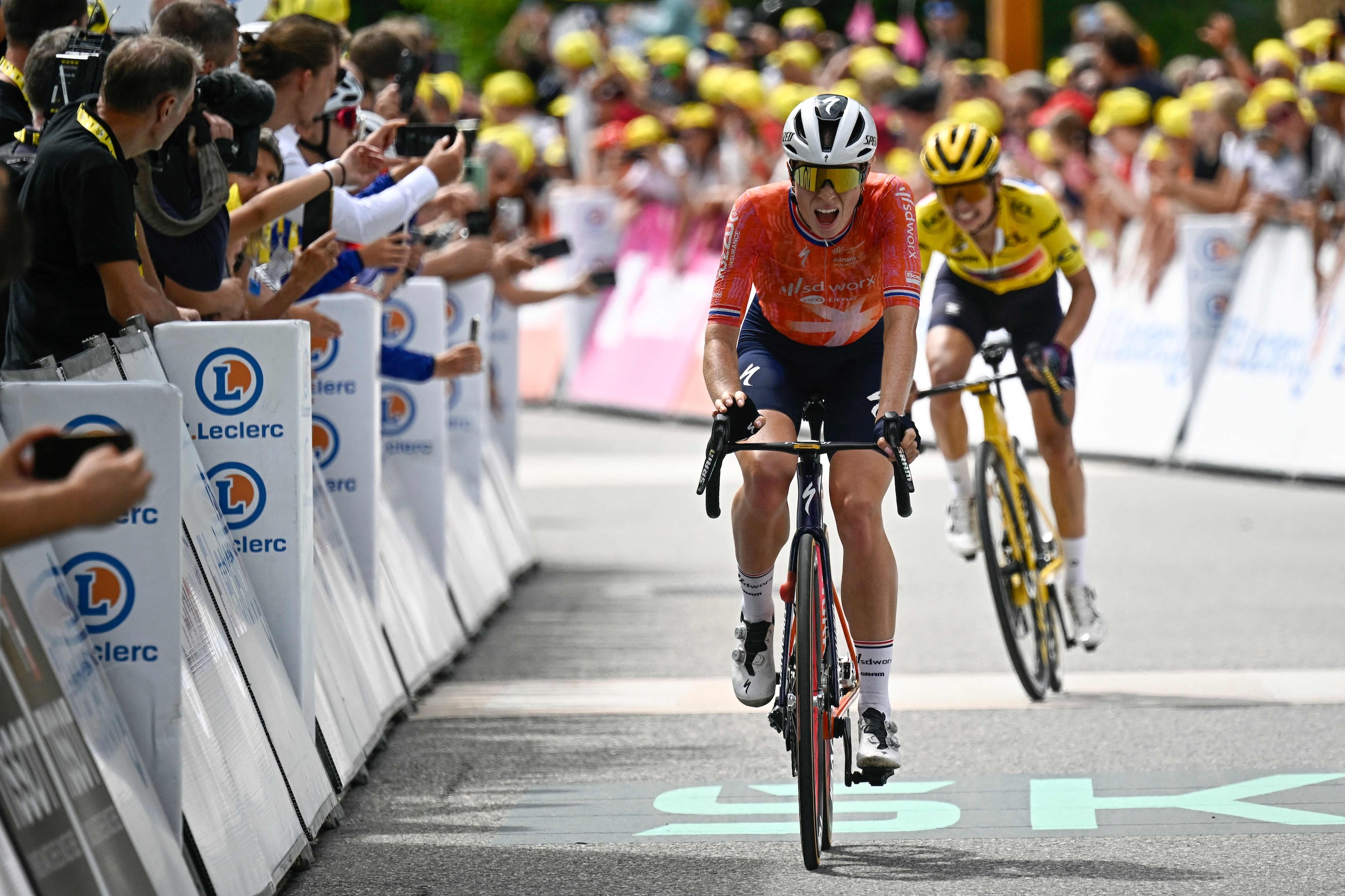 Strijd om het geel in de Tour de France Femmes nog helemaal open | de ...