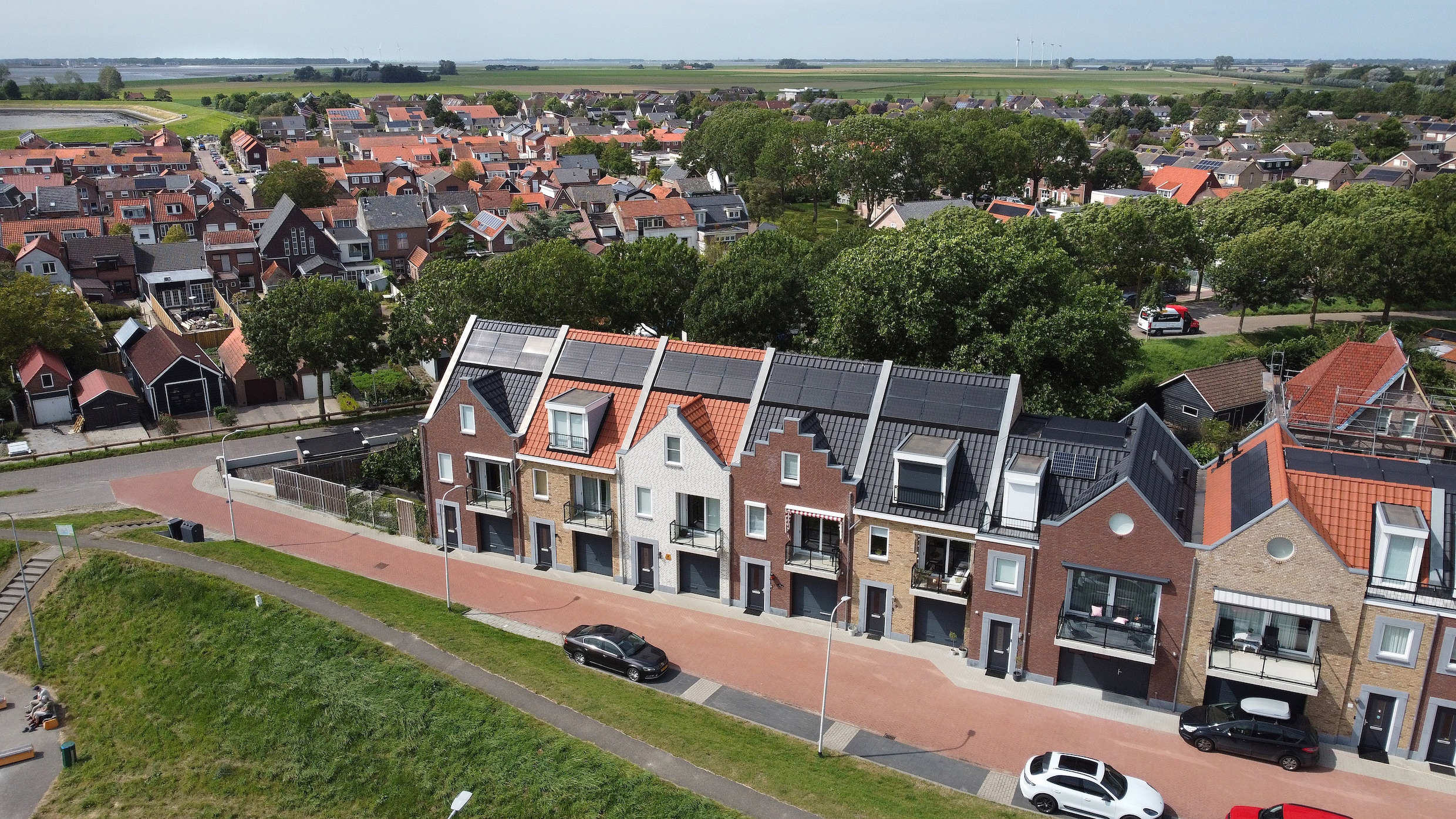 Tegen betaling zonnepanelen uitzetten – een goed idee? | de Volkskrant