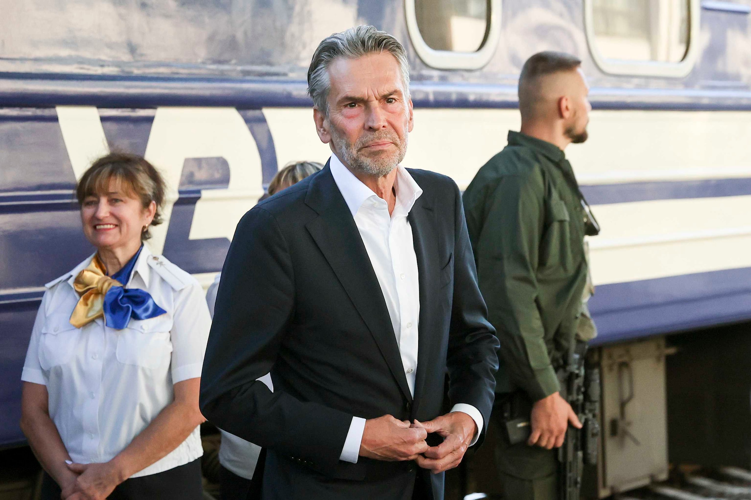 Premier Schoof bezoekt Zelensky – en geeft daarmee een signaal af aan ...