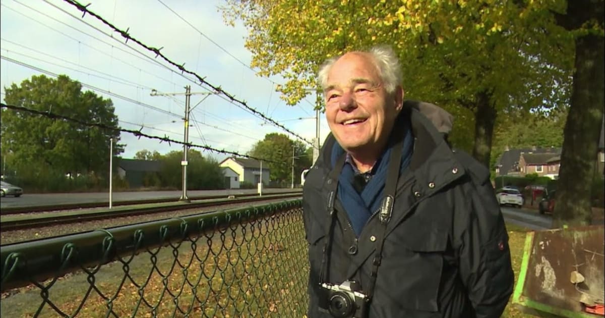 Roef Ankersmit nam 30 duizend foto’s van treinstations in Nederland, wat een uniek tijdsbeeld ...