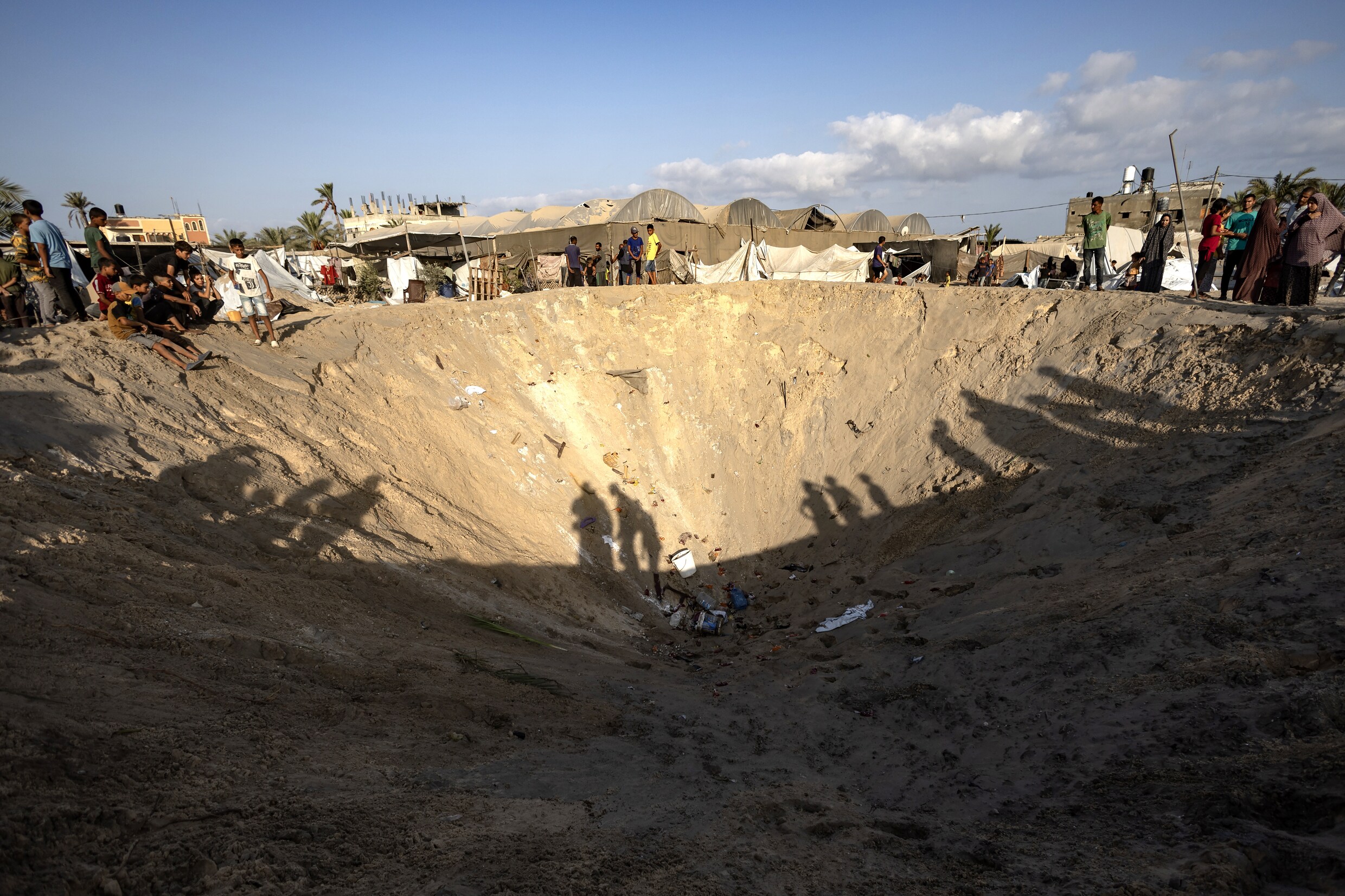 Negentien doden na luchtaanval op ‘veilige zone’ in Gaza | de Volkskrant