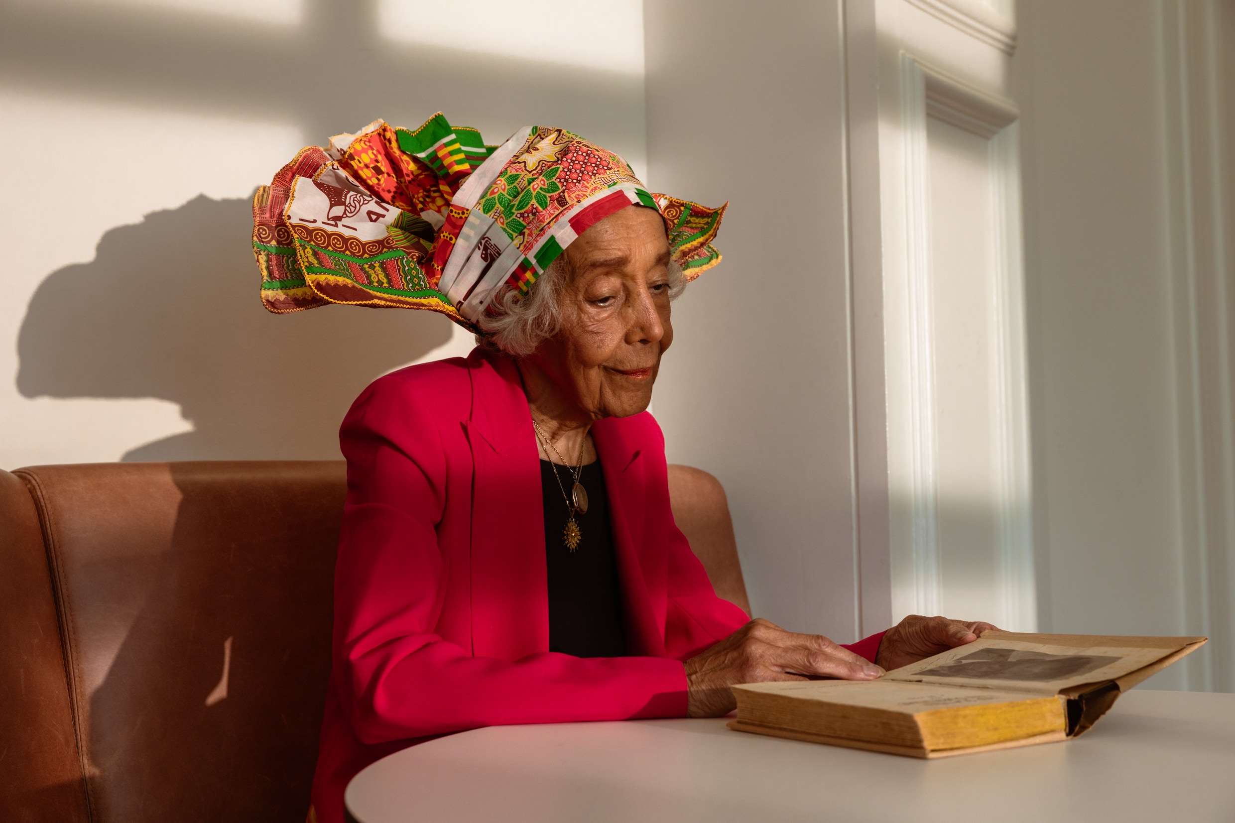 Judith de Kom over haar vader Anton: ‘Ik ben jarenlang door hem ...