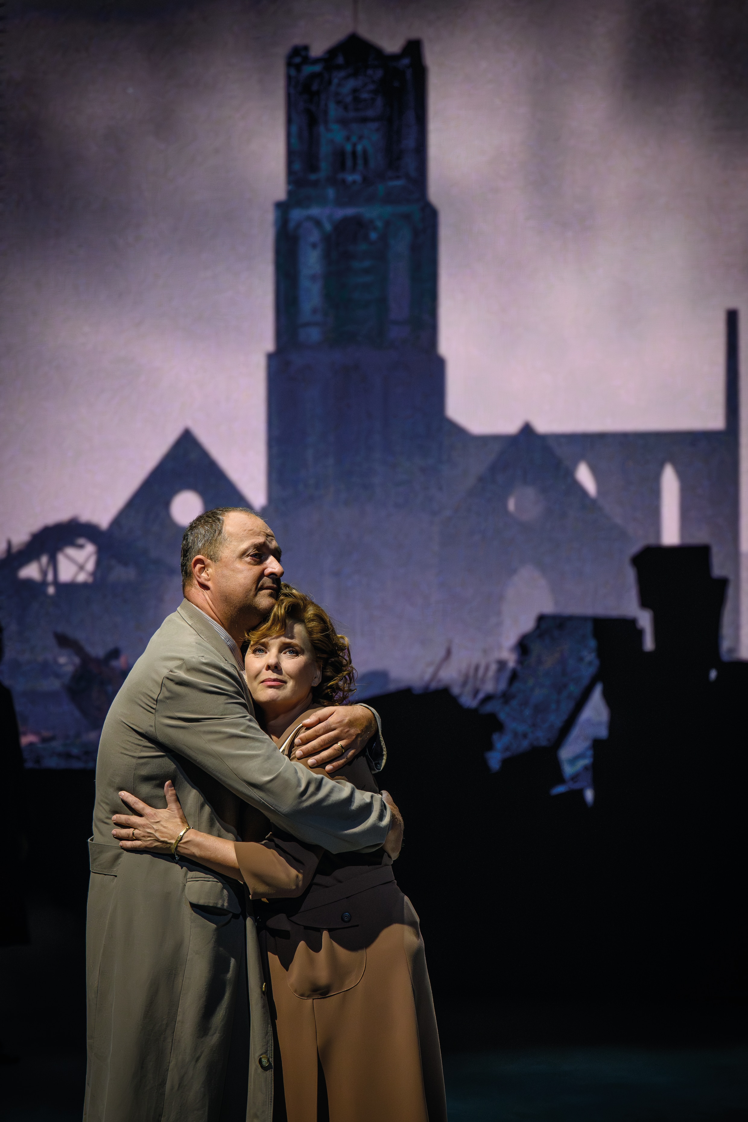 In de bombastische Studio 100-musical ‘40-45’ worden de oorlogsgruwelen je in het gezicht geduwd ...