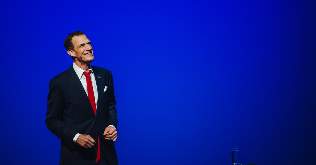 Stand-upcomedian Greg Shapiro haalt nog één keer zijn geweldige Trump ...