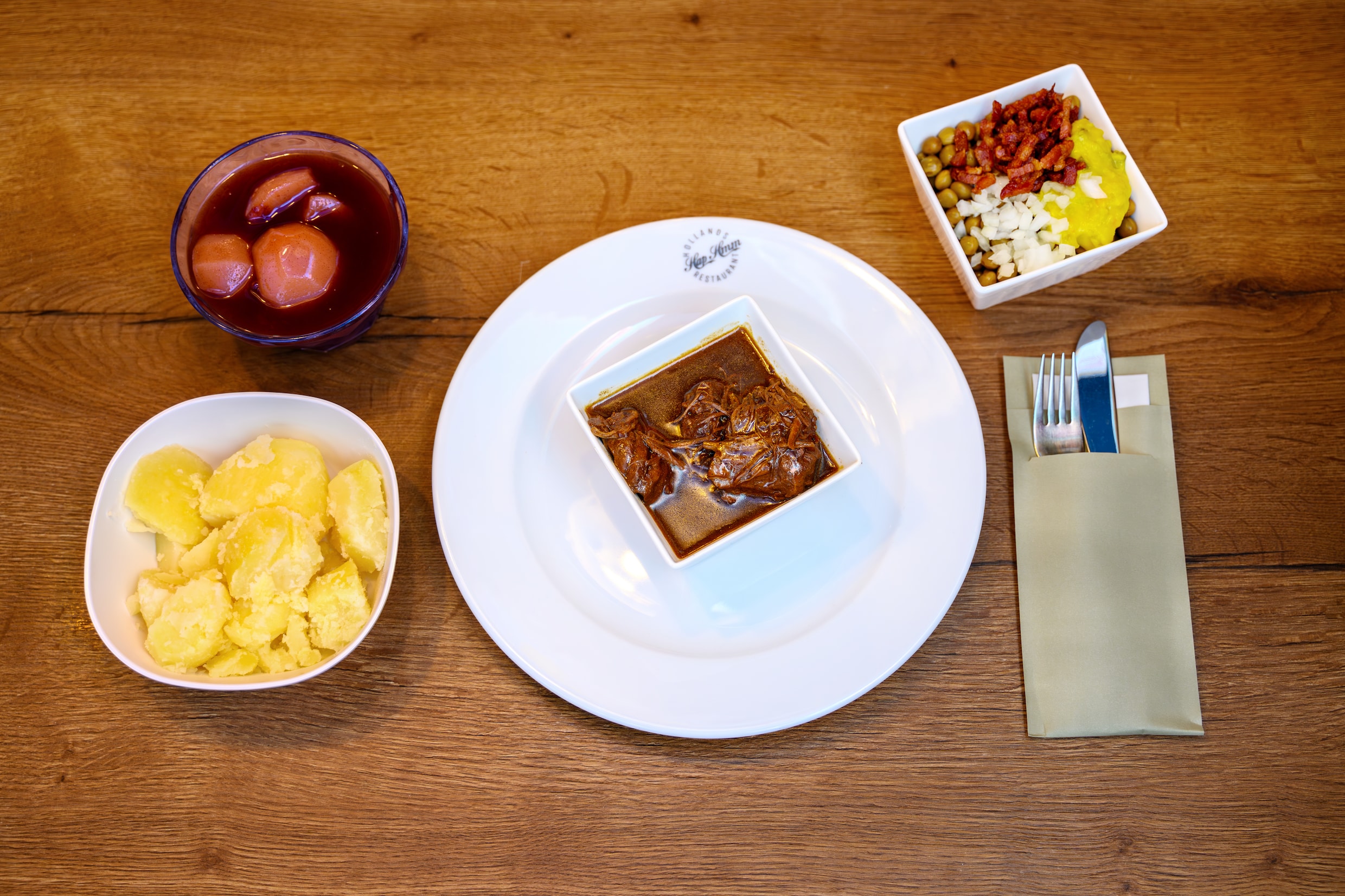 Recensie Amsterdams eethuis Hap-Hmm: geluk is een kruimig aardappeltje ...