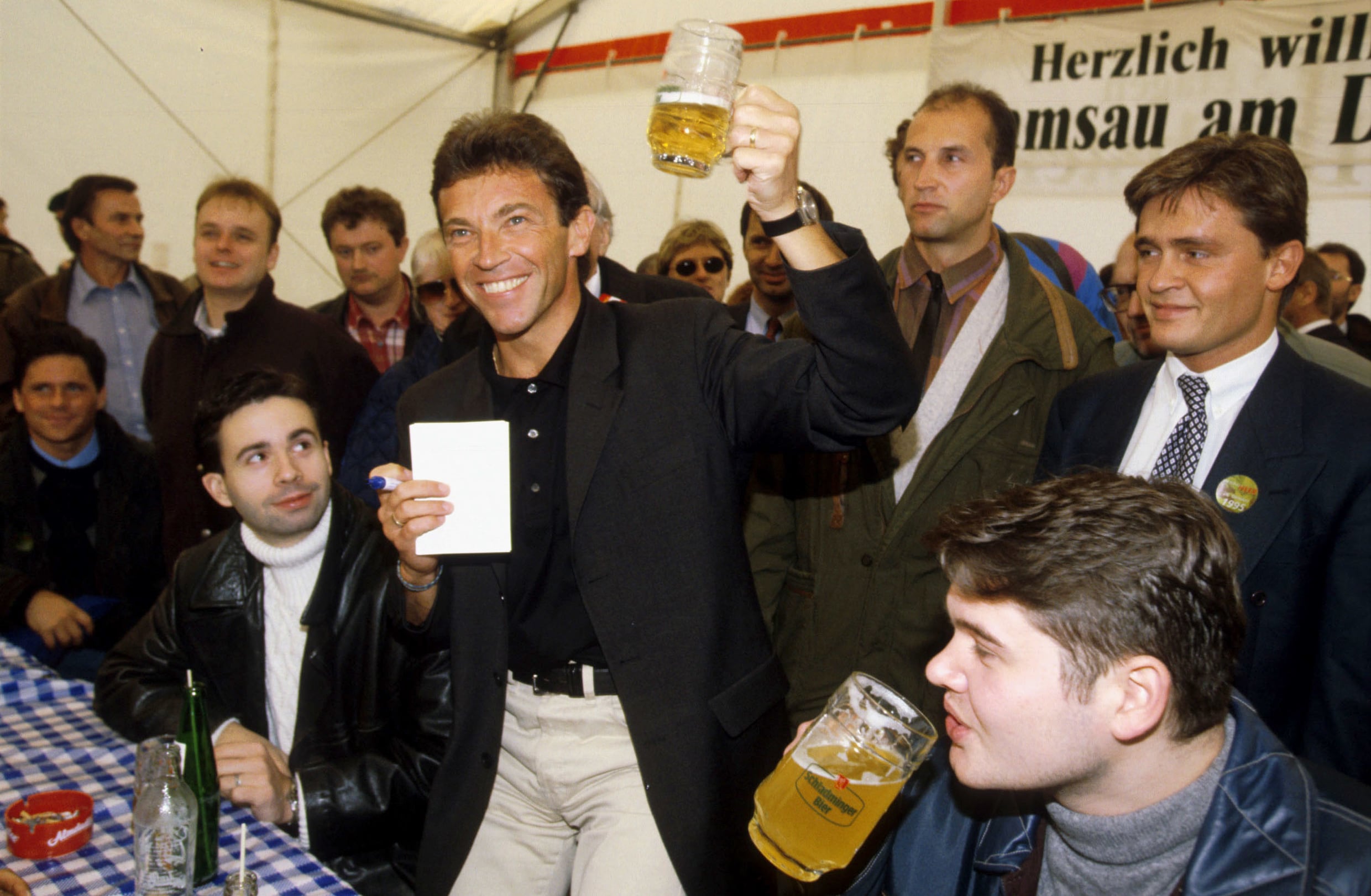 De rechts-populistische FPÖ met Jörg Haider joeg Europa dertig jaar ...