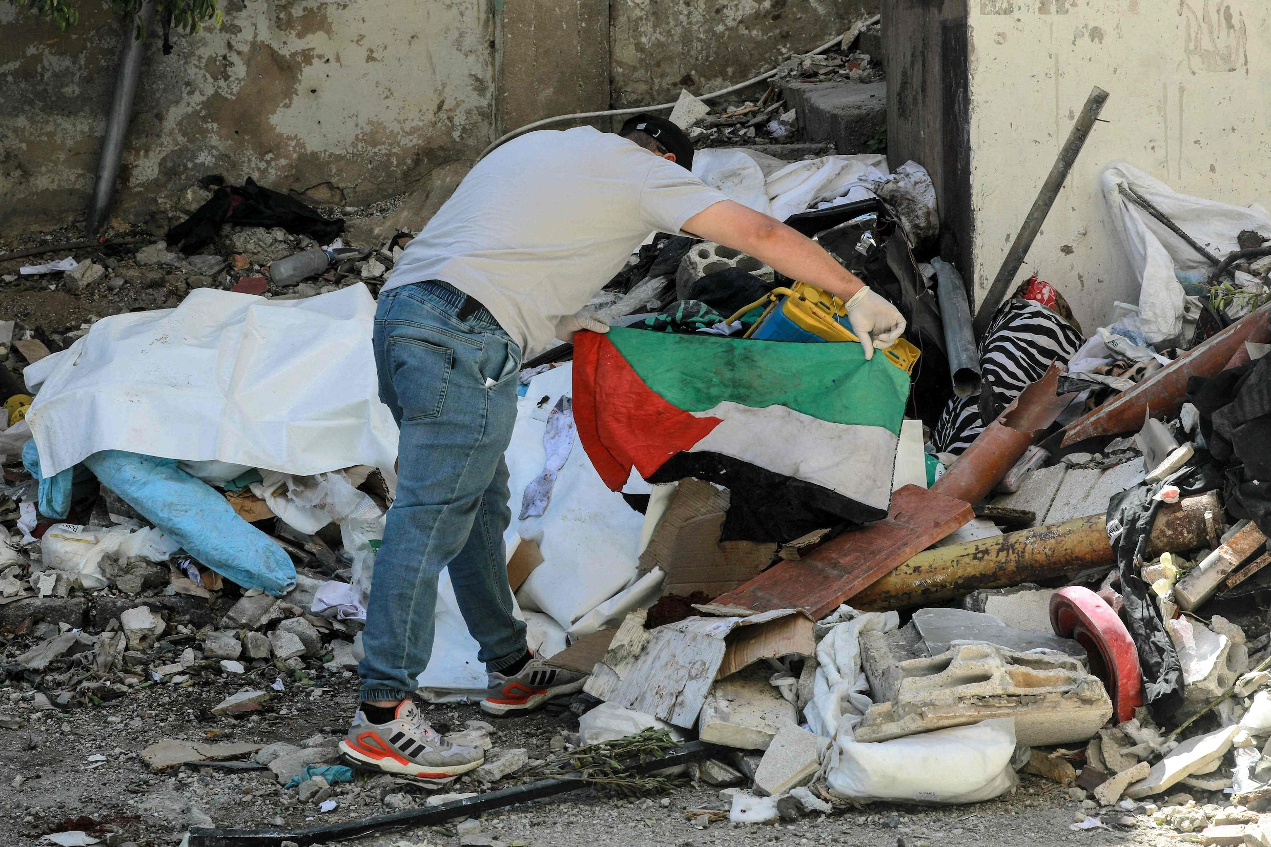 Bombardement in centrum Beiroet doet Libanezen vrezen dat Israël oorlog ...
