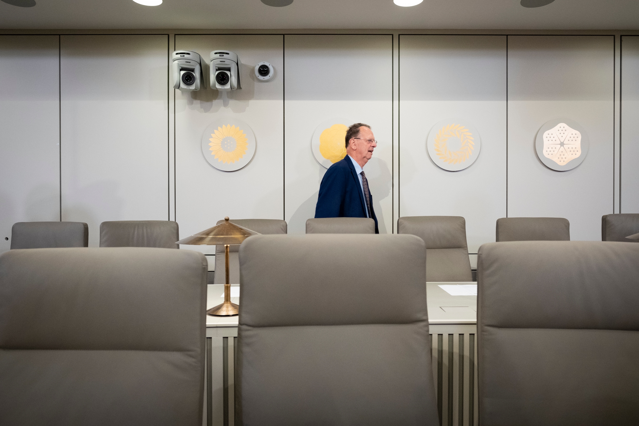 Gerechtshof: PVV-senator Gom van Strien verhulde zakelijk belang | de ...