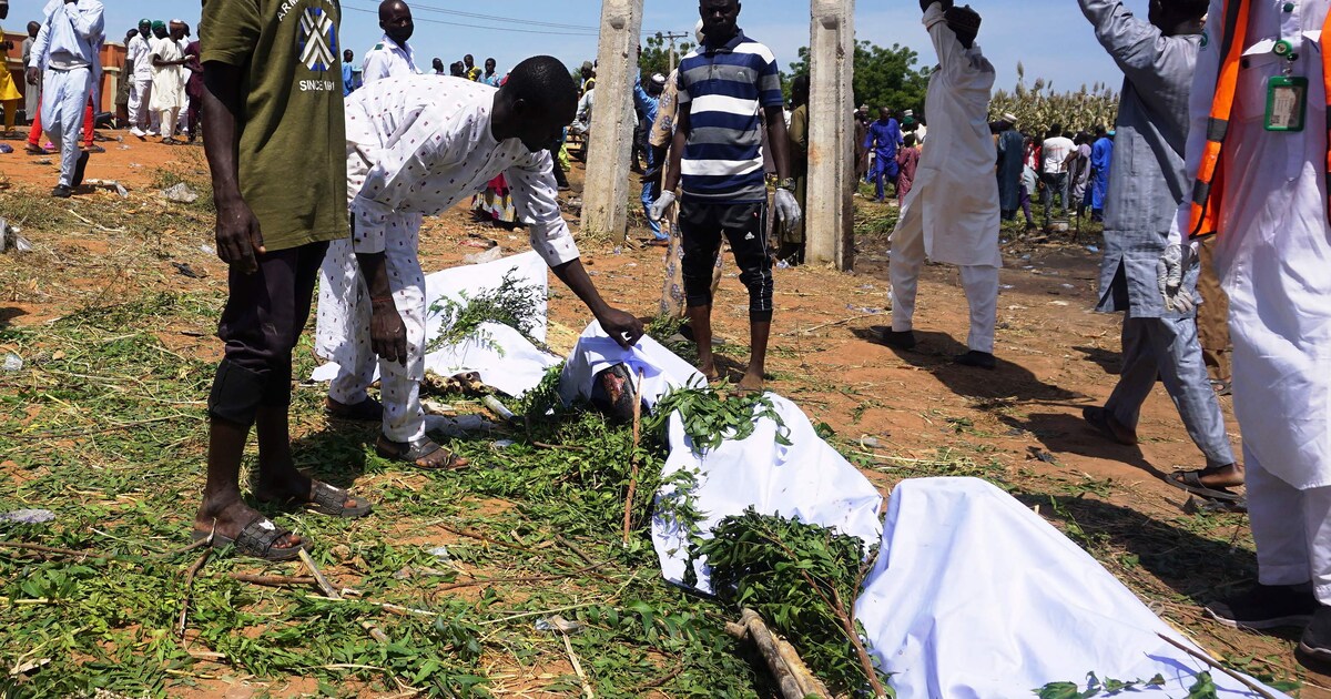 Zeker 147 doden bij ontploffing brandstoftruck in Nigeria | de Volkskrant