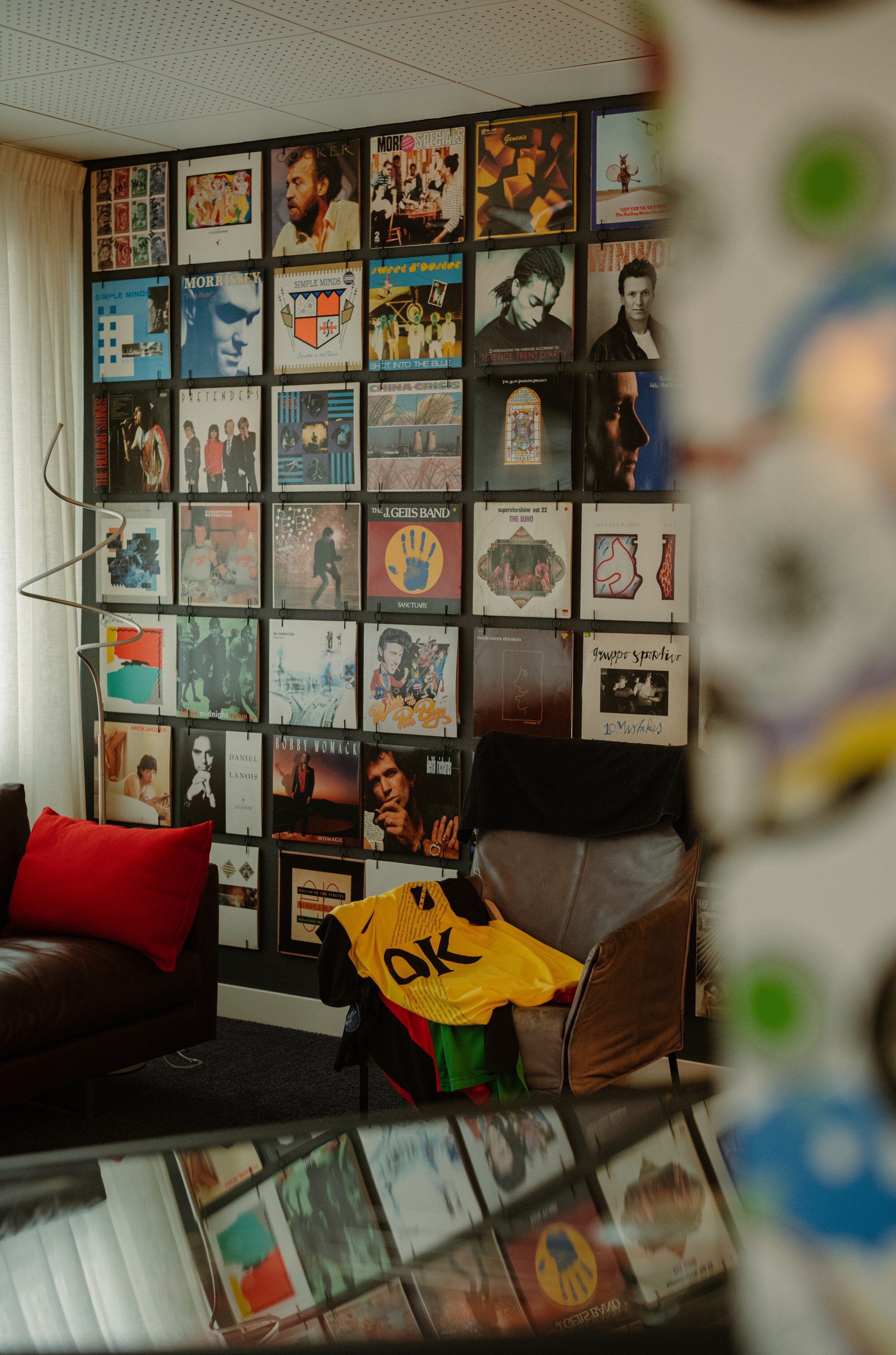 Heftige voetbalrellen en toch minder politie? Burgemeester Paul Depla ...