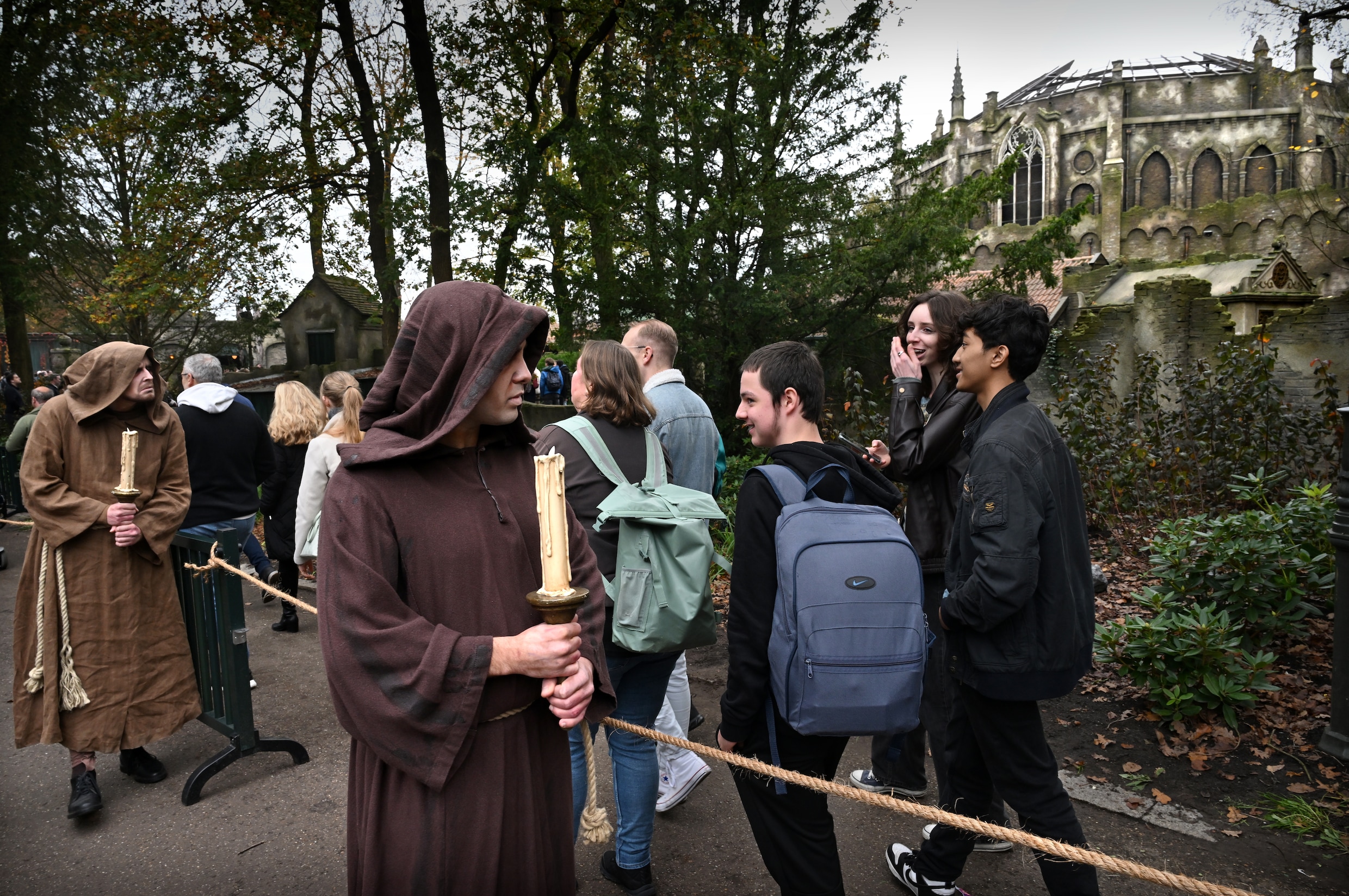 Enthousiasme over de nieuwe Efteling-attractie Danse Macabre verzacht ...